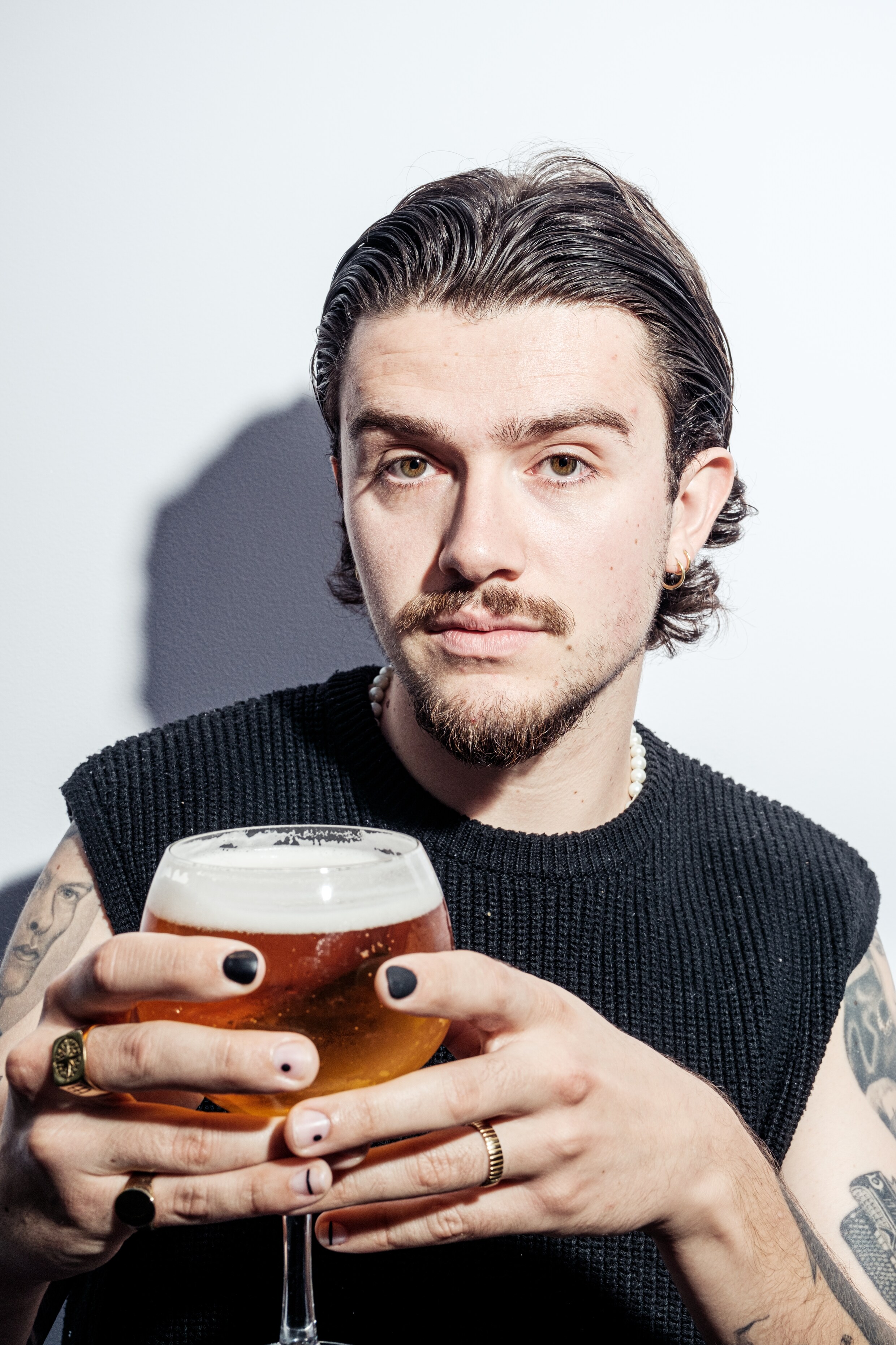 Mannen met Barbie-, Mondriaan- of Voldemortnagels: nail art is niet ...