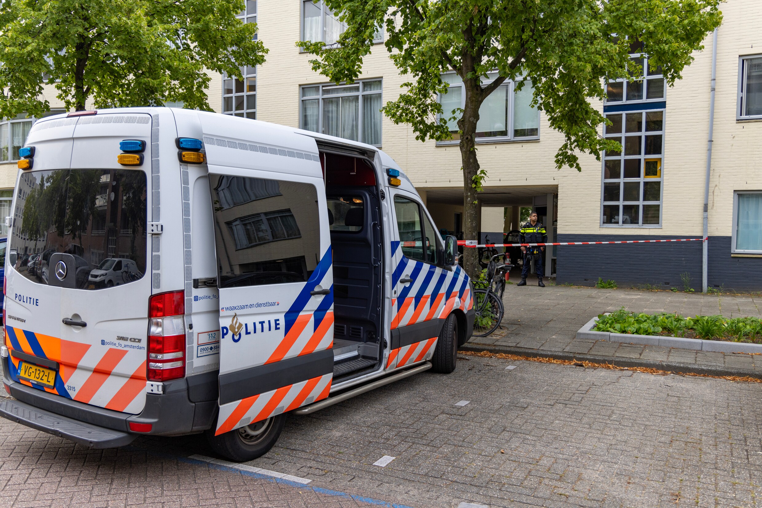 Explosie bij wooncomplex Amsterdam Zuidoost | Het Parool