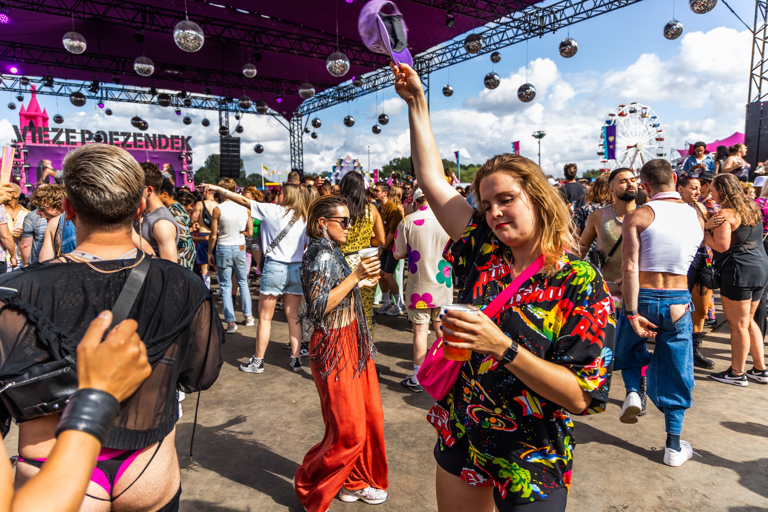 Erwin Olaf krijgt eerbetoon op Milskhake Festival: ‘We missen hem ...