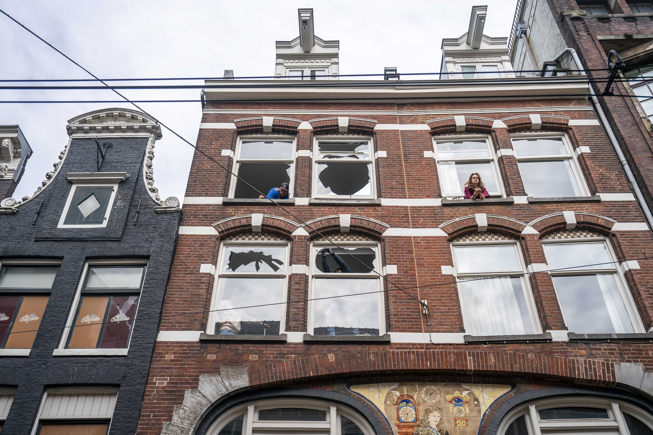 Amsterdamse politie vraagt Rijk om 200 extra specialisten tegen ...