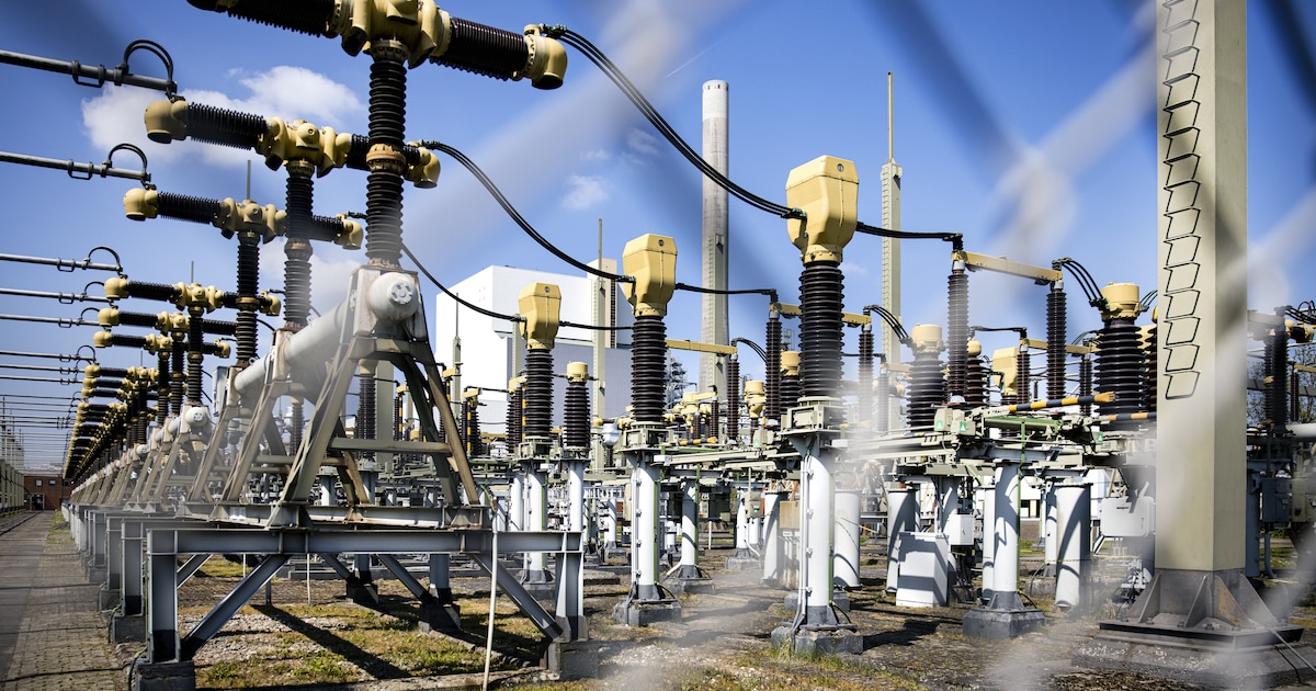 Liander vindt toch nog ruimte voor 60 bedrijven op overvol elektriciteitsnet | Het Parool