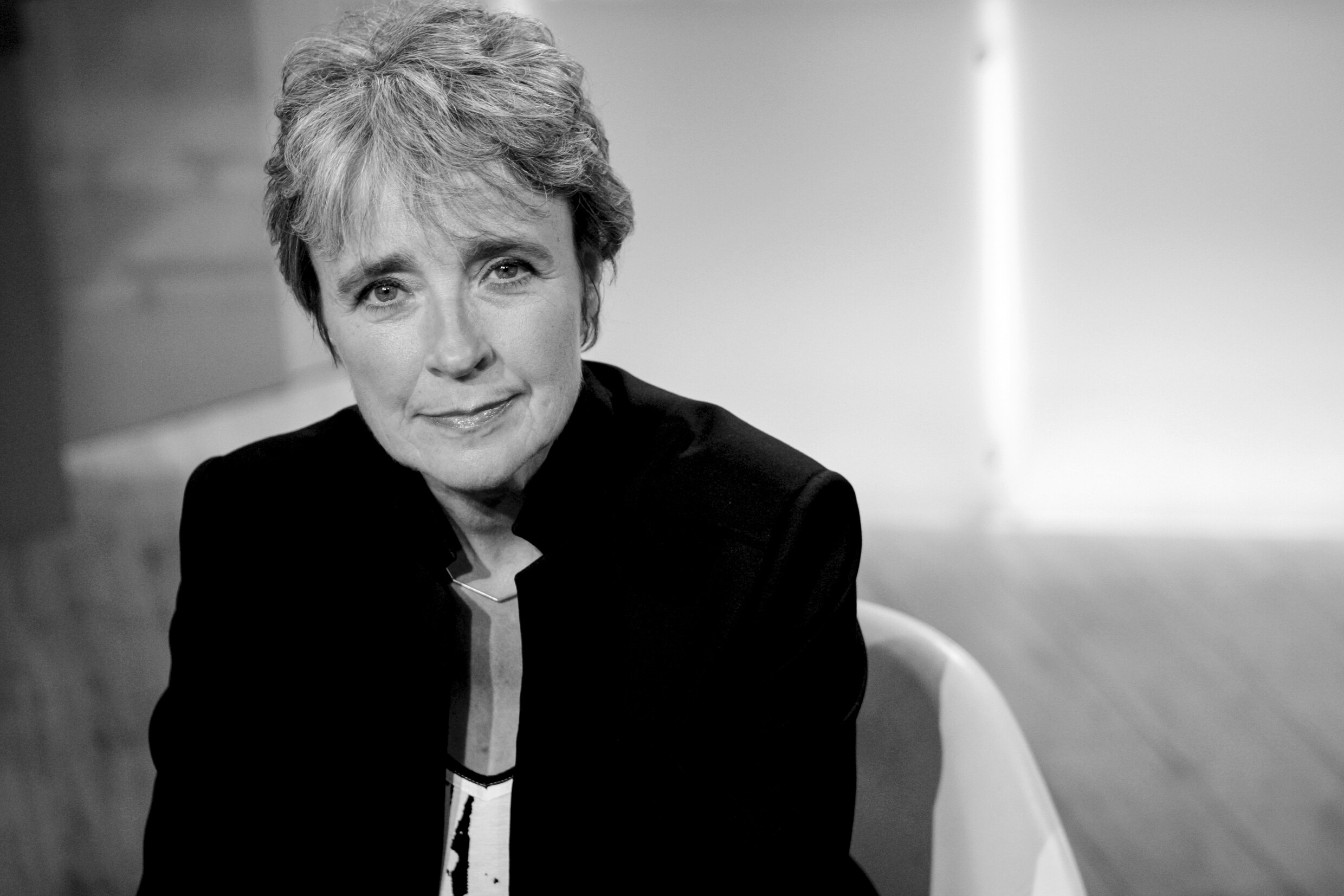 Journalist en presentatrice Clairy Polak (67) overleden | Het Parool