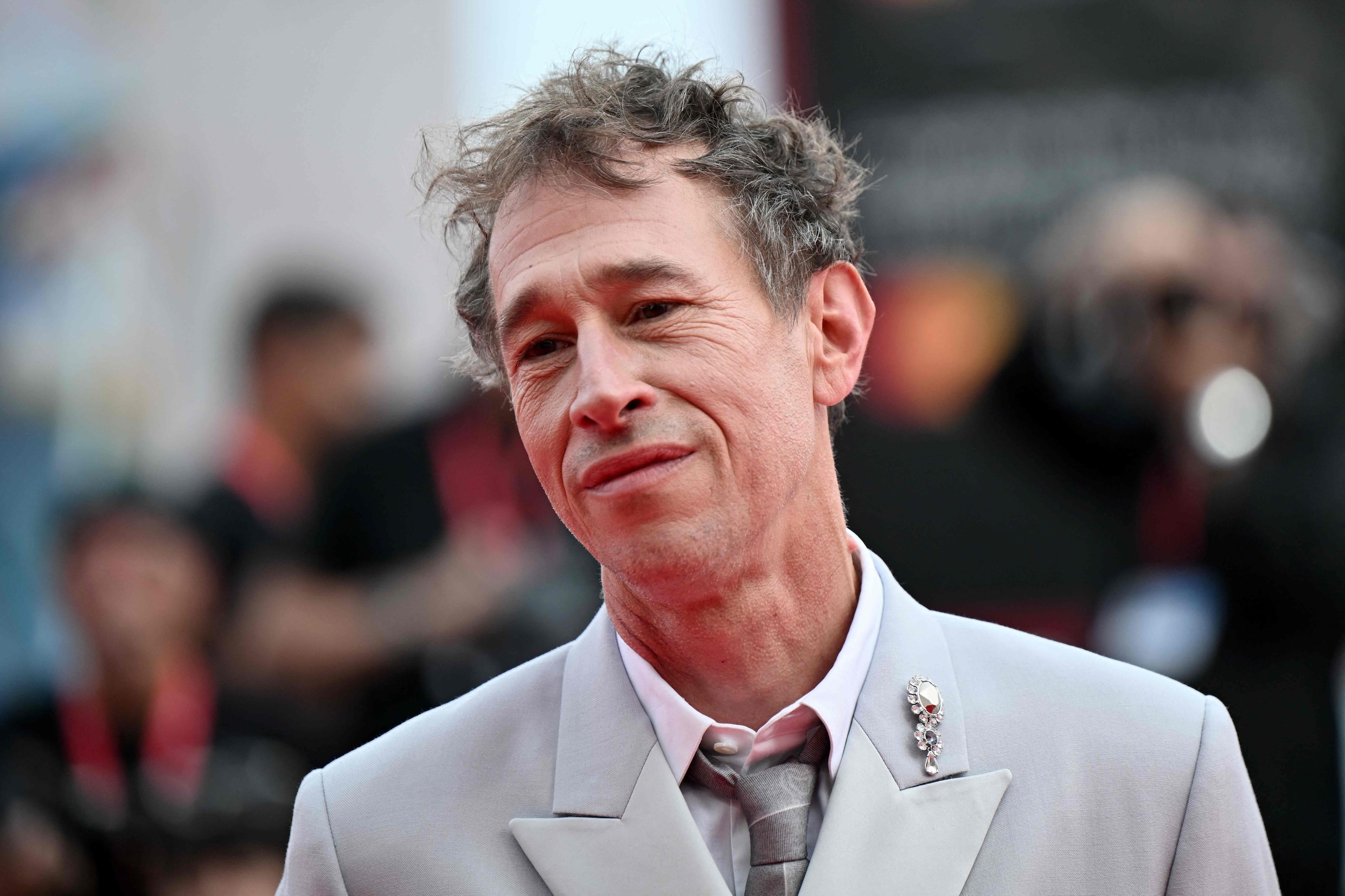 Recensie: Een dubbele laag fictie in The Beast: Léa Seydoux speelt een ...