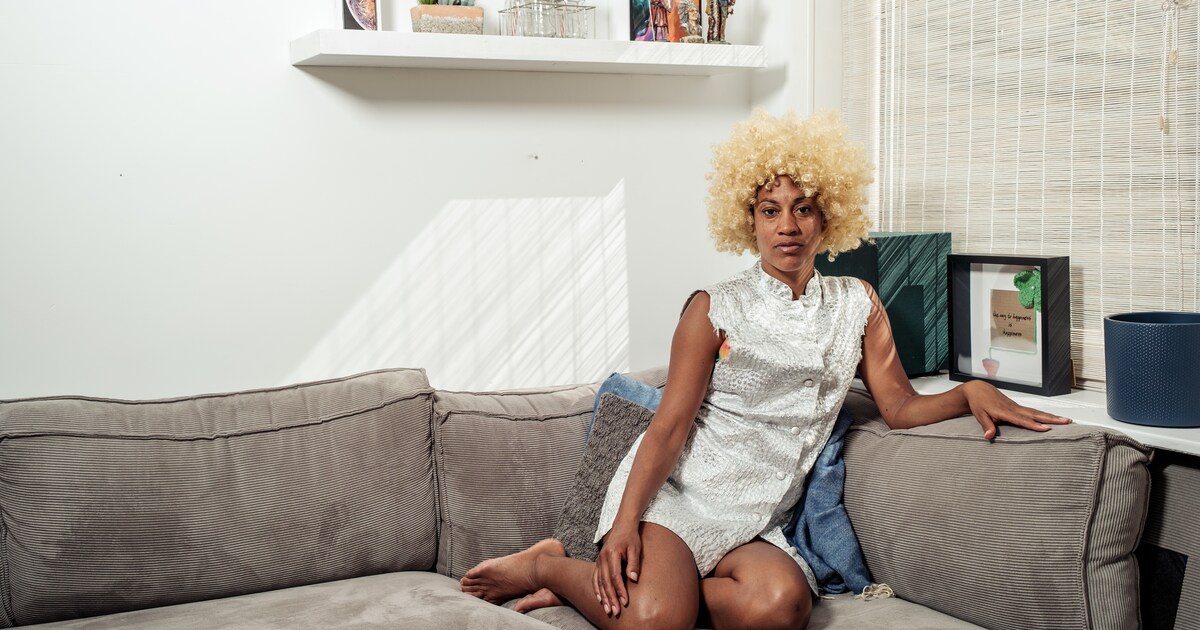 Schimmel, kapotte daken en asbest – makelaar Rappange weigert gebreken ...