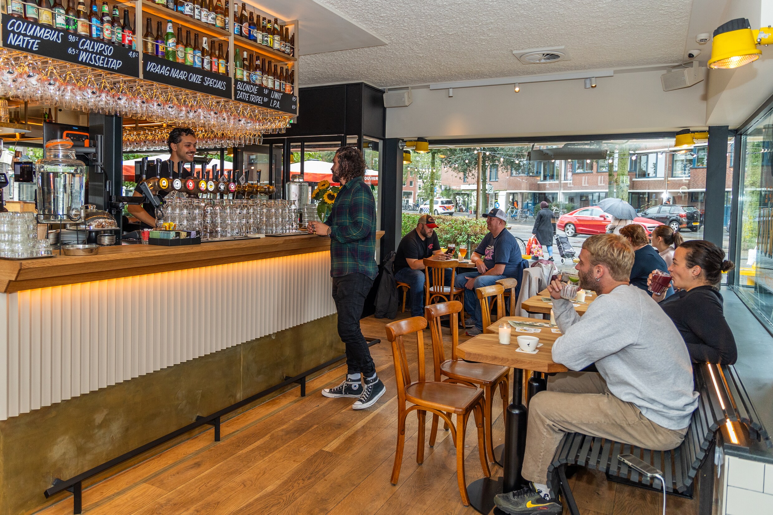 Brouwerij ’t IJ opent Café Struis naast molen De Gooyer: een nieuwe ...