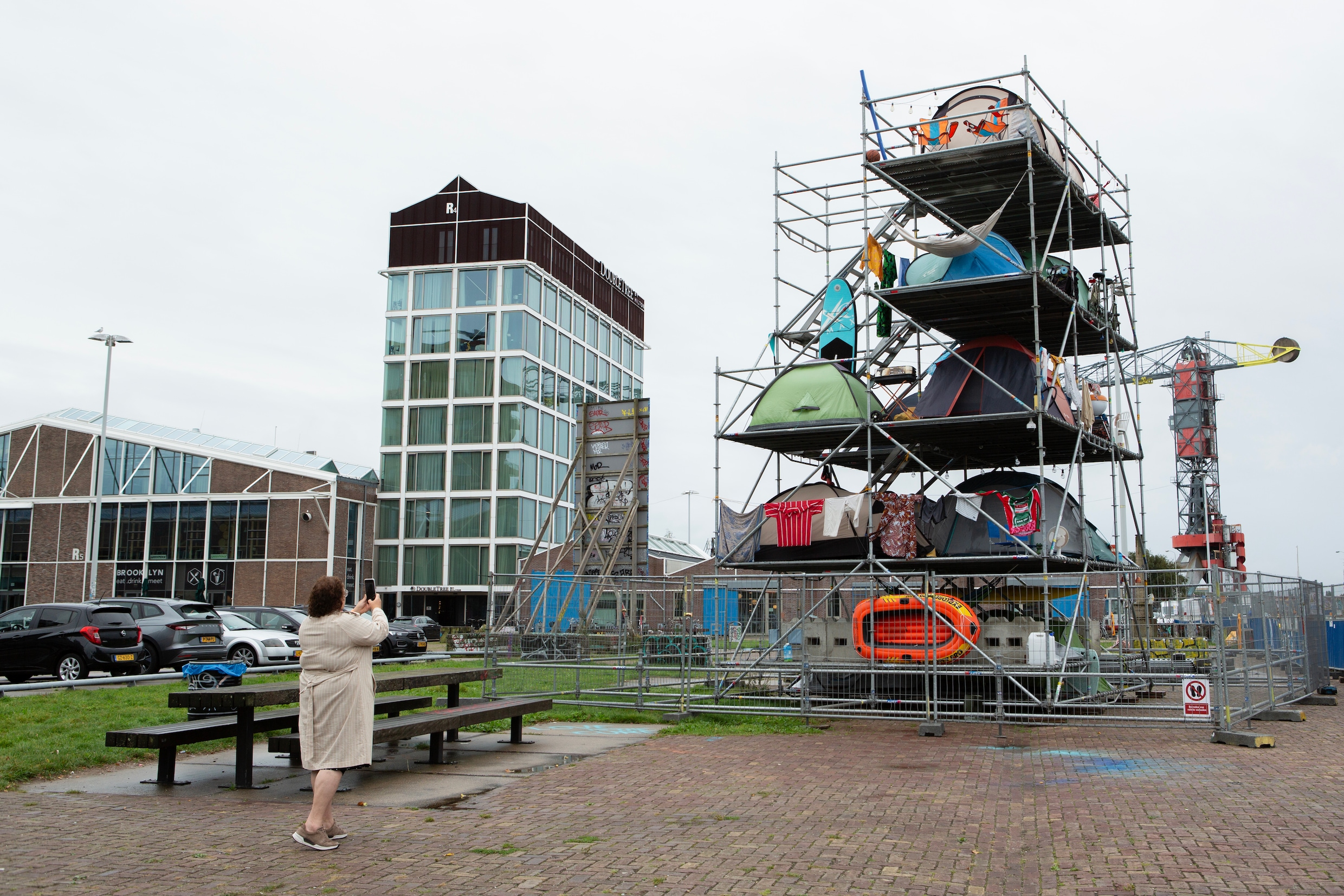 Willem de Haan bouwde op de NDSM-werf een tententorenflat: ‘Om elke ...
