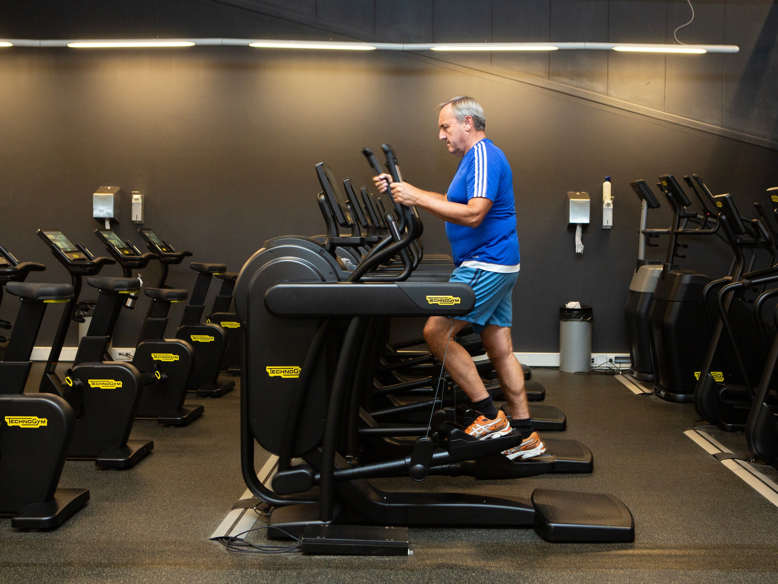 Hoe ouder, hoe zwaarder: waarom afvallen lastiger wordt na je 40ste (en ...