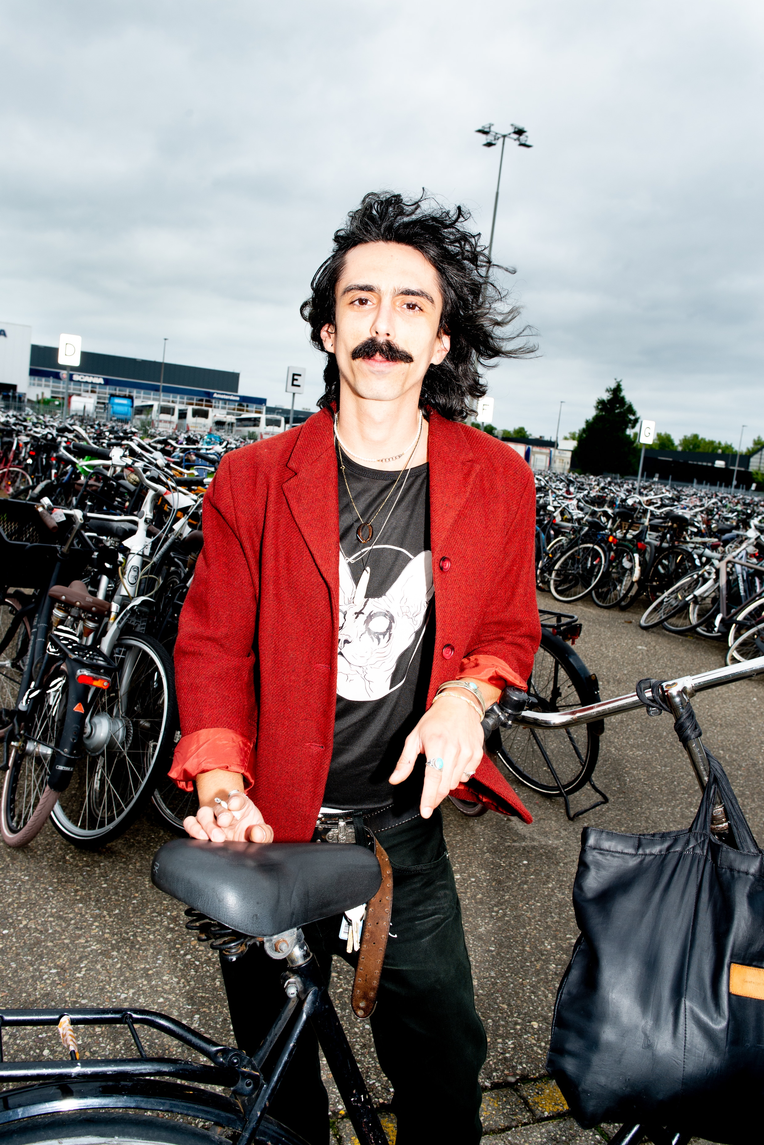 Het fietsdepot in Nieuw-West is de meest gehate plek van Amsterdam ...