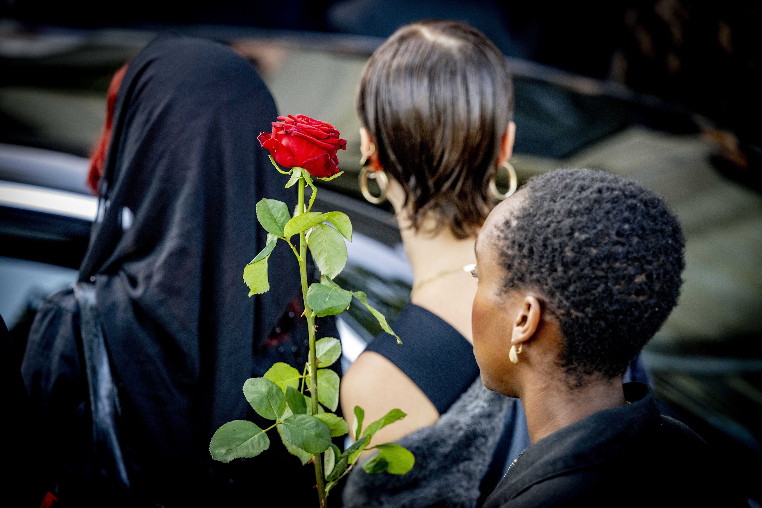 Acteur Reiky de Valk herdacht in De Duif: ‘Het zwarte gat hield je goed ...