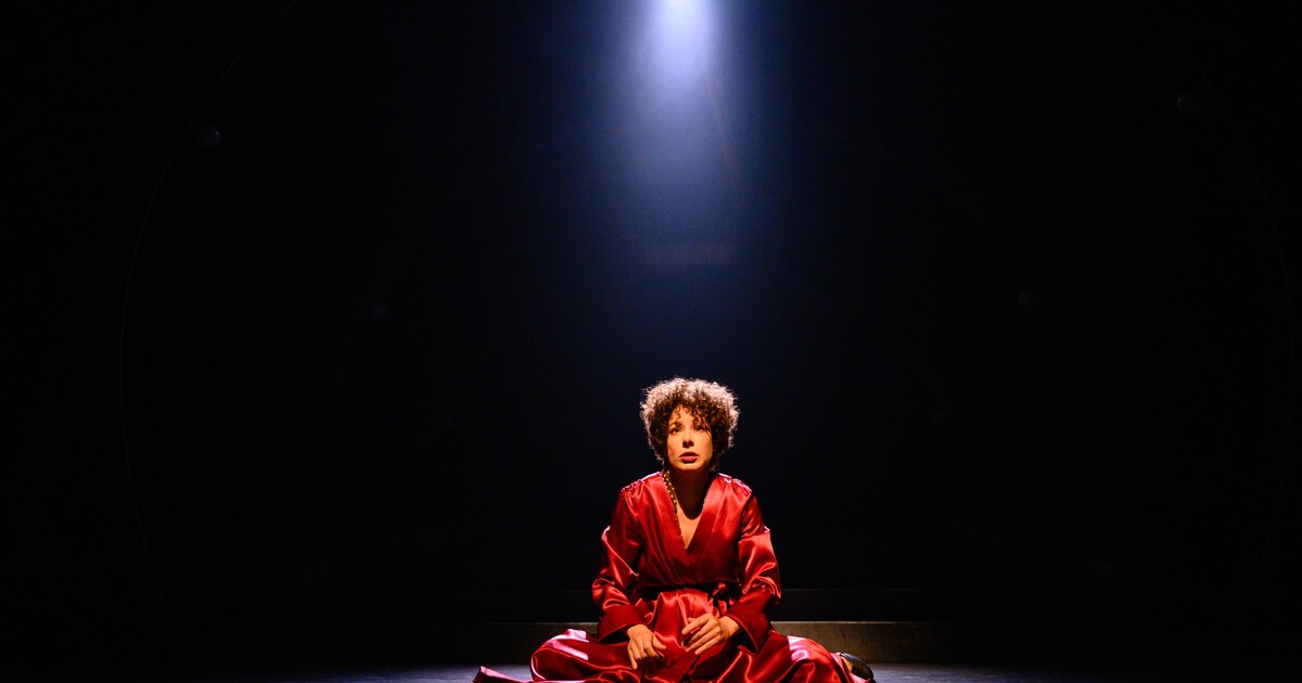 Musical over de tegenstellingen in het leven van Édith Piaf: ware ...