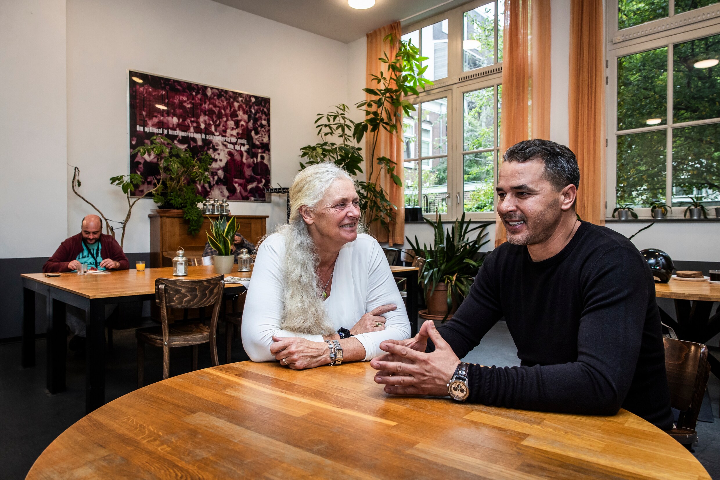 Lahssen Lachkar (46) sliep na zijn scheiding maanden in zijn auto: ‘Ik ...