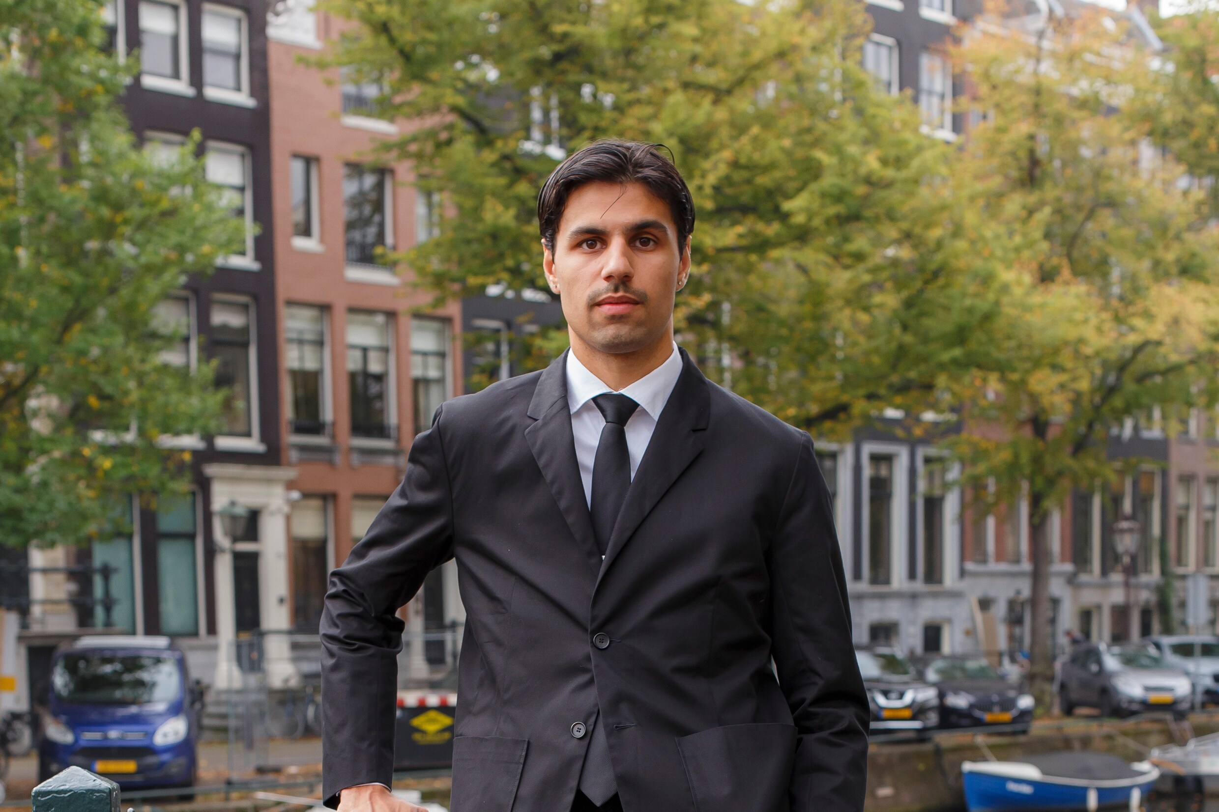 De stijl van Shai: ‘Ik draag al vijf jaar telkens een jaar dezelfde ...