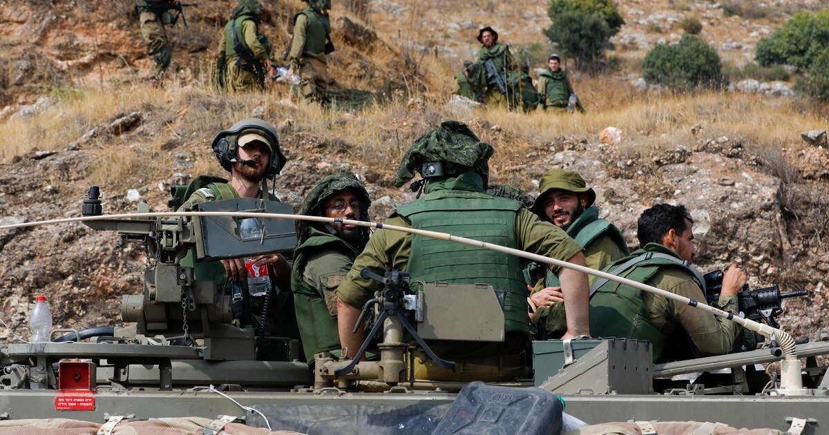 Israël roept 300.000 reservisten op, Daniël is een van hen: ‘Ik voel ...