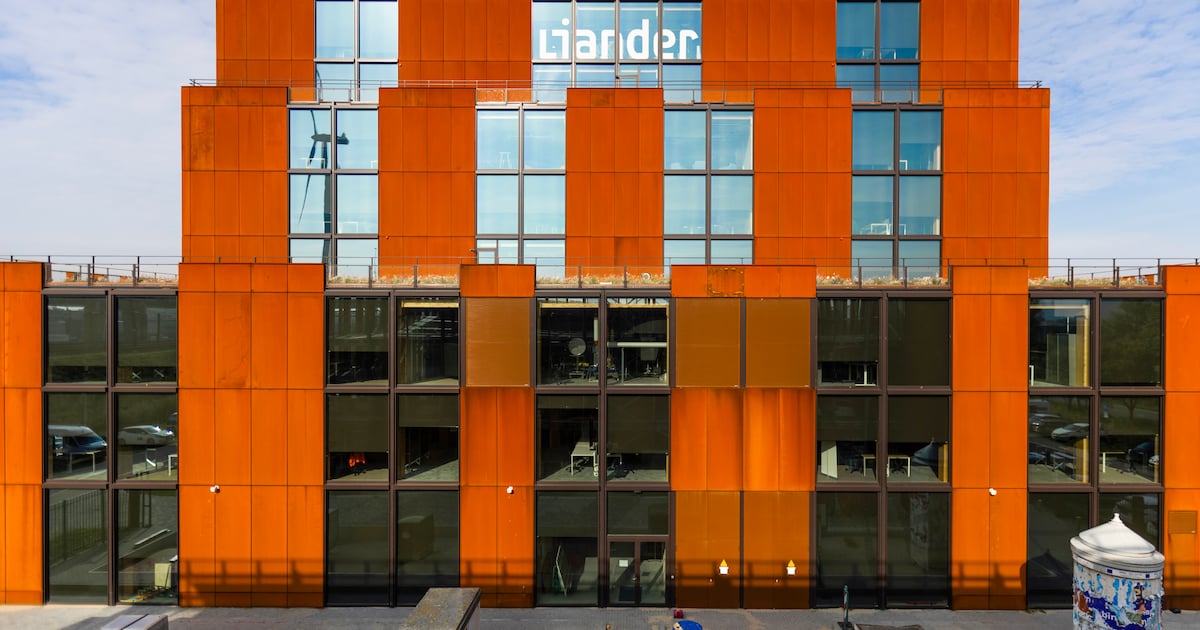 Geweldig houten atrium en opvallend duurzaam: kantoor Alliander ...