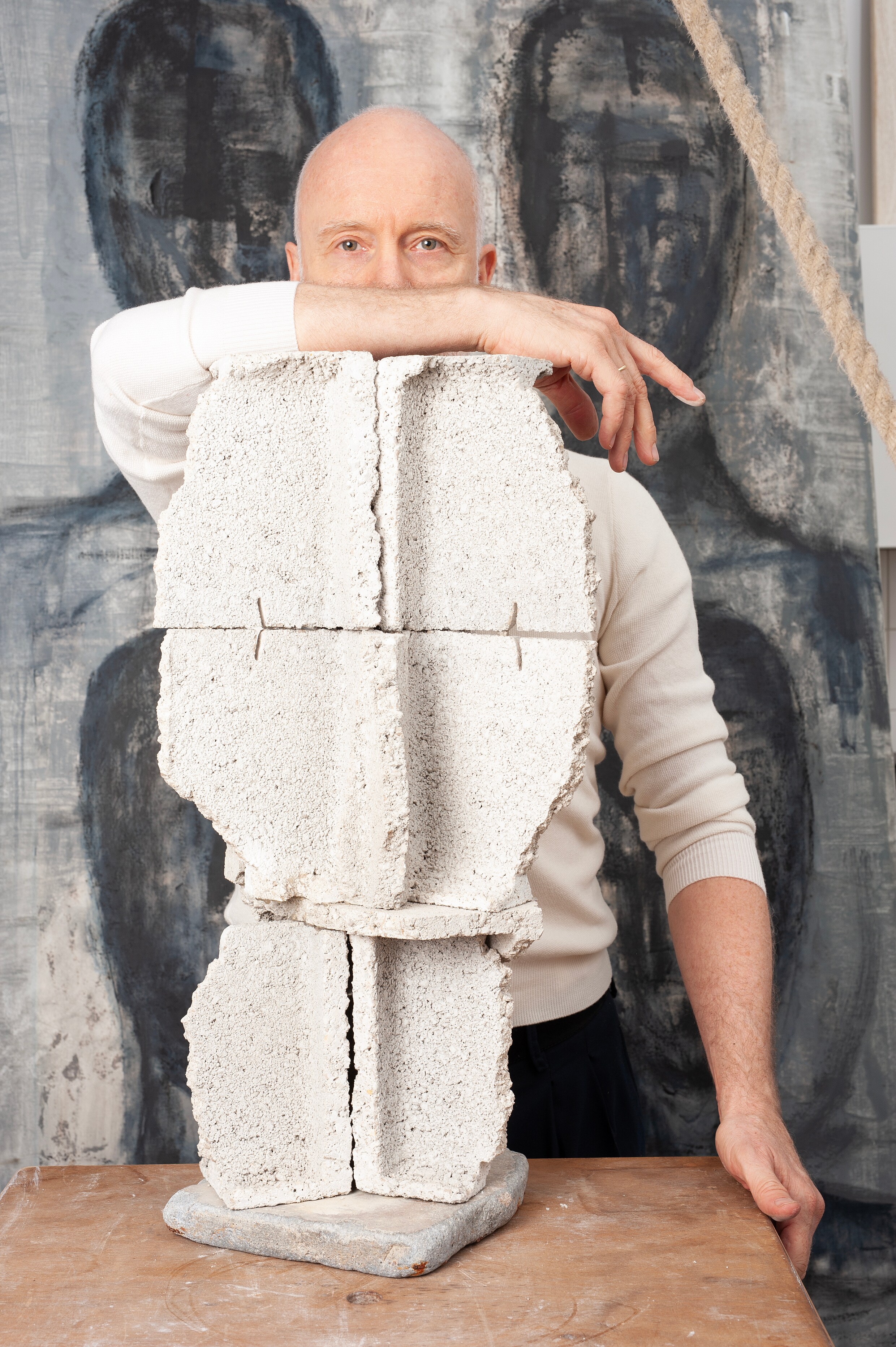 Mode-ontwerper Mart Visser (55): ‘Elke idioot met een naaimachine kan ...