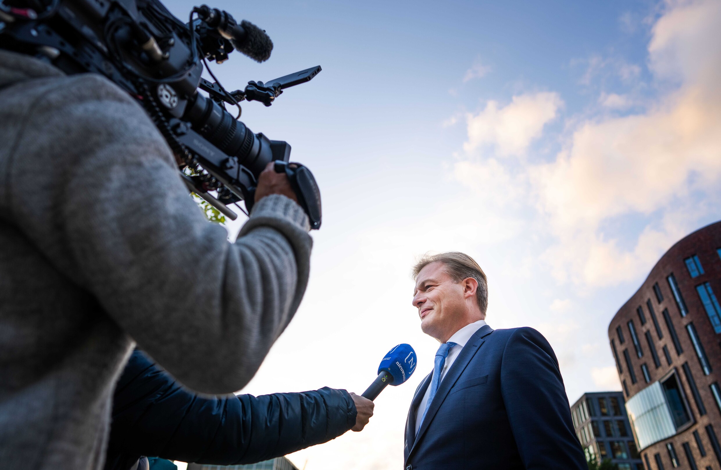 Tv-reeks in campagne van start: Omtzigt bekent langzaam kleur, maar ...