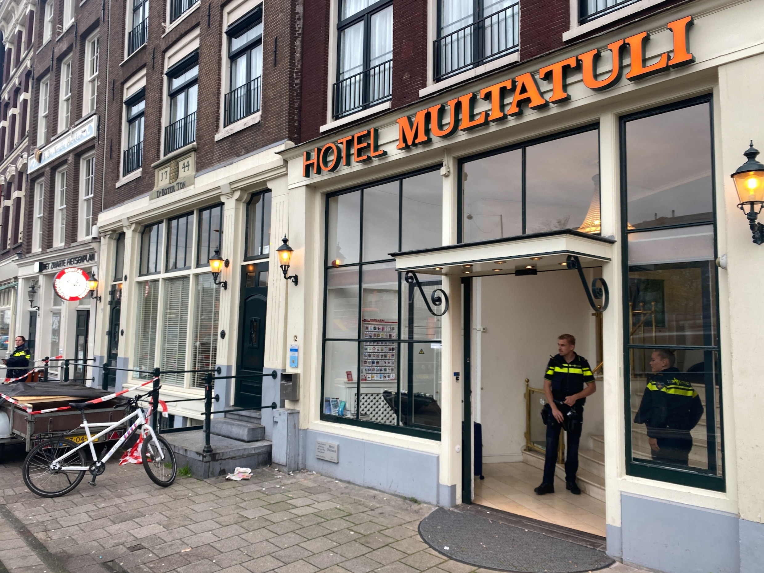 Zo werd Bretly D. gearresteerd in Amsterdams hotel: ‘Ik dacht: wat een ...
