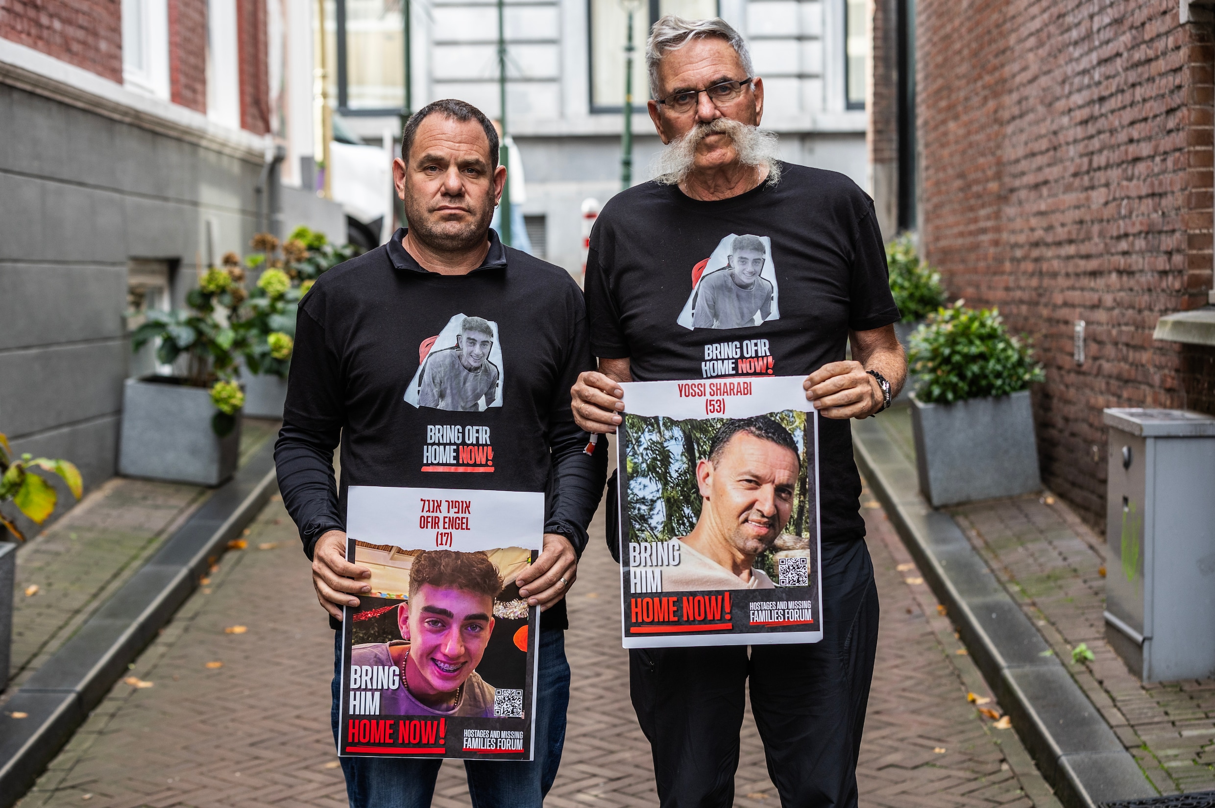 Nederlandse Israëliër Ofir Engel (18), gegijzeld door Hamas, is na 54 ...