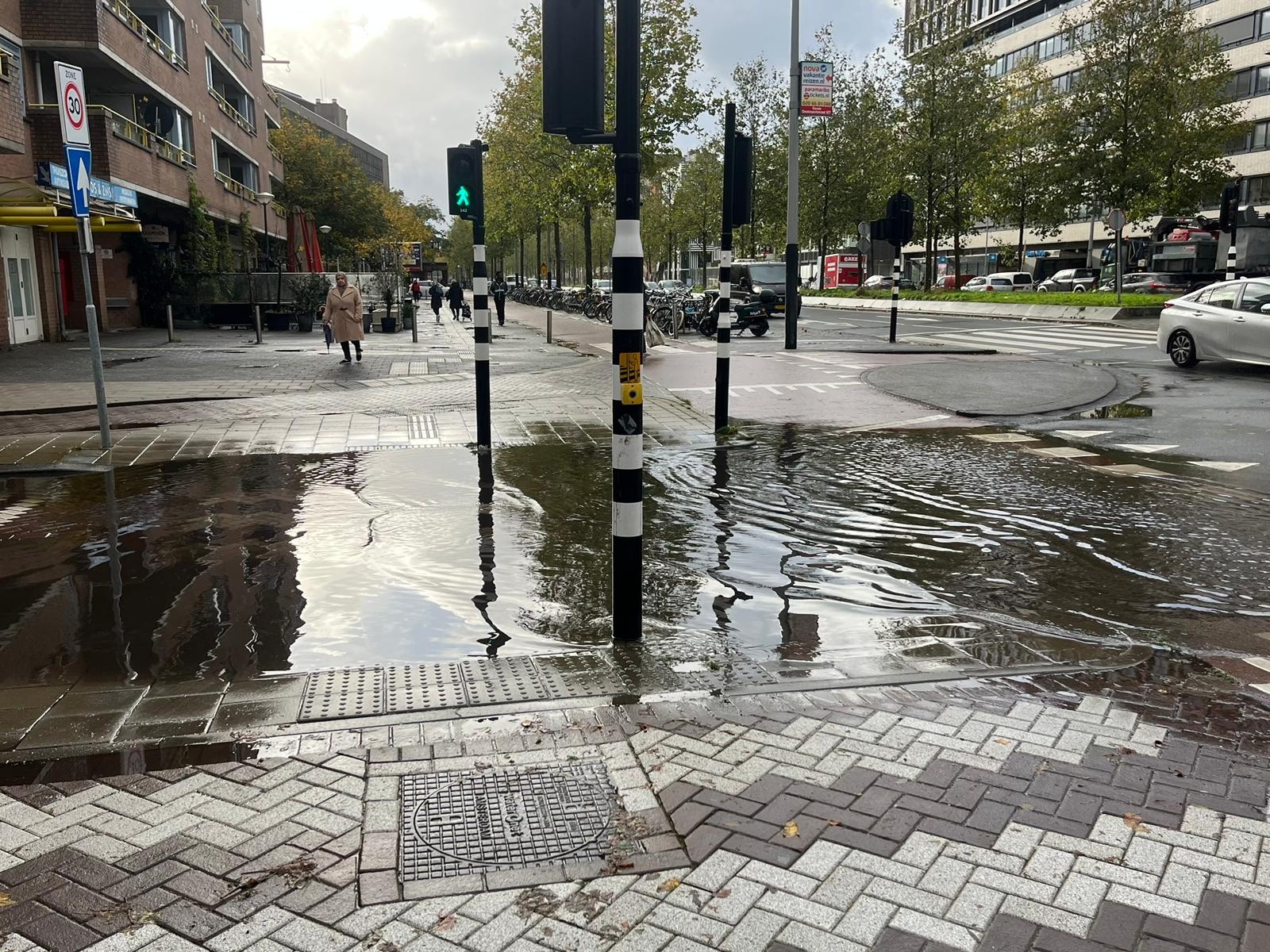 Nieuwe week, nieuwe regenplassen: de ergste in de stad, volgens jullie | Het Parool