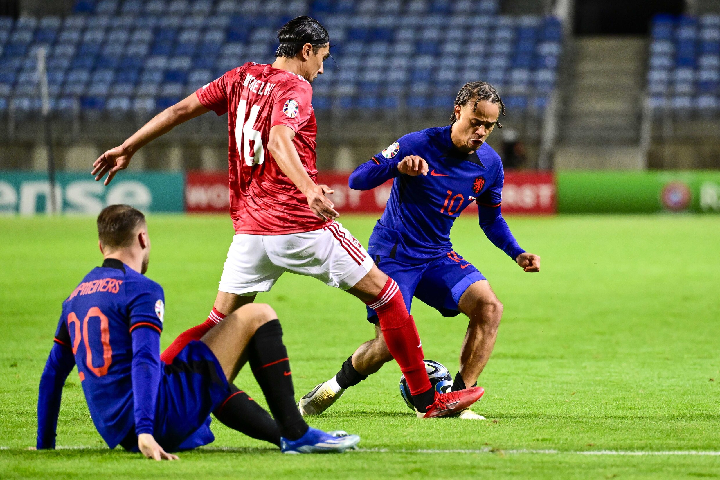 Oranje besluit EK-kwalificatie met ruime zege (0-6) op Gibraltar | Het ...