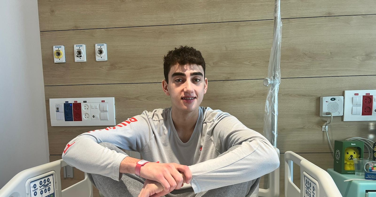 Nederlandse Israëliër Ofir Engel (18) maakt het goed na gijzeling Hamas ...