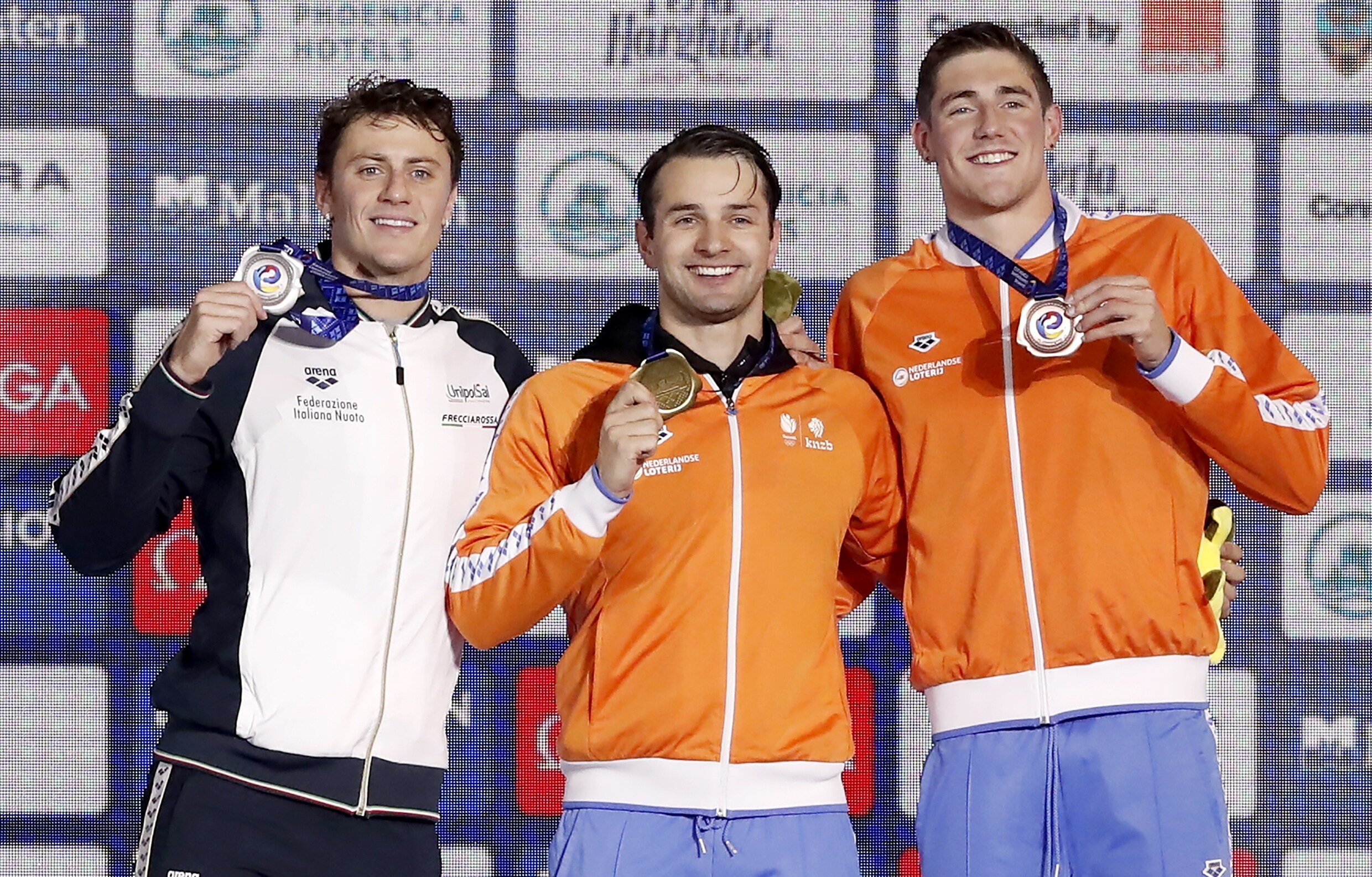 Zwemmer Kamminga pakt EK-goud op 100 meter schoolslag, brons Corbeau | Het Parool