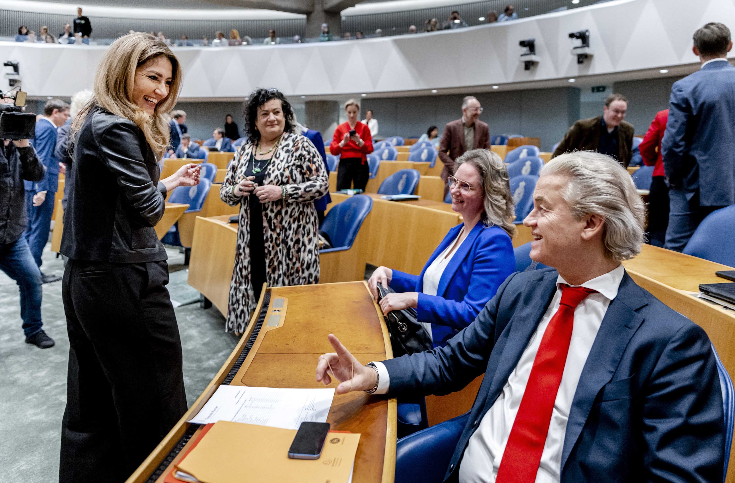 Verrassing Yesilgöz zet Rutte IV onder spanning: breekt het oude ...