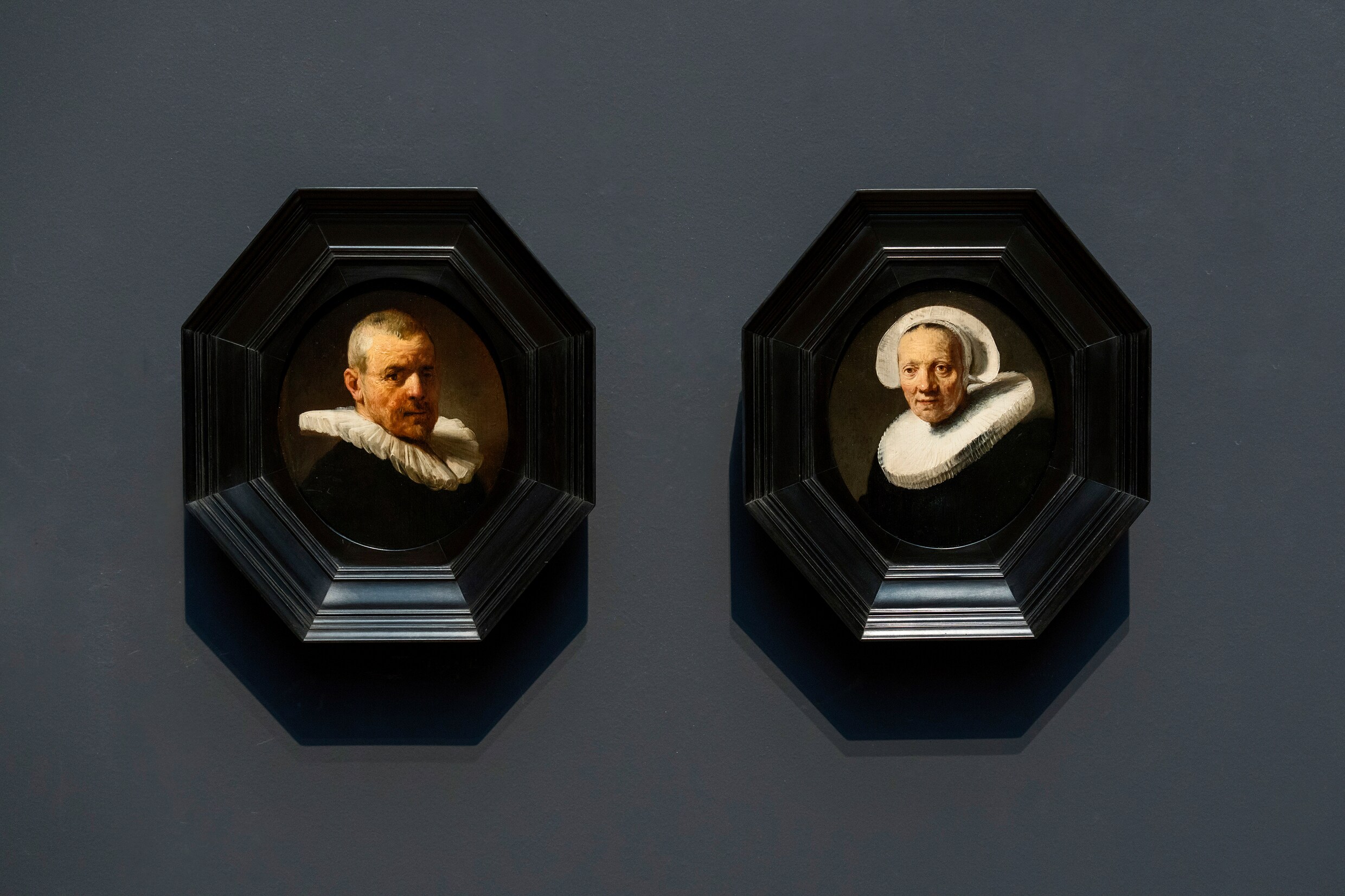 Rijksmuseum krijgt kleinste portretten van Rembrandt langdurig in ...