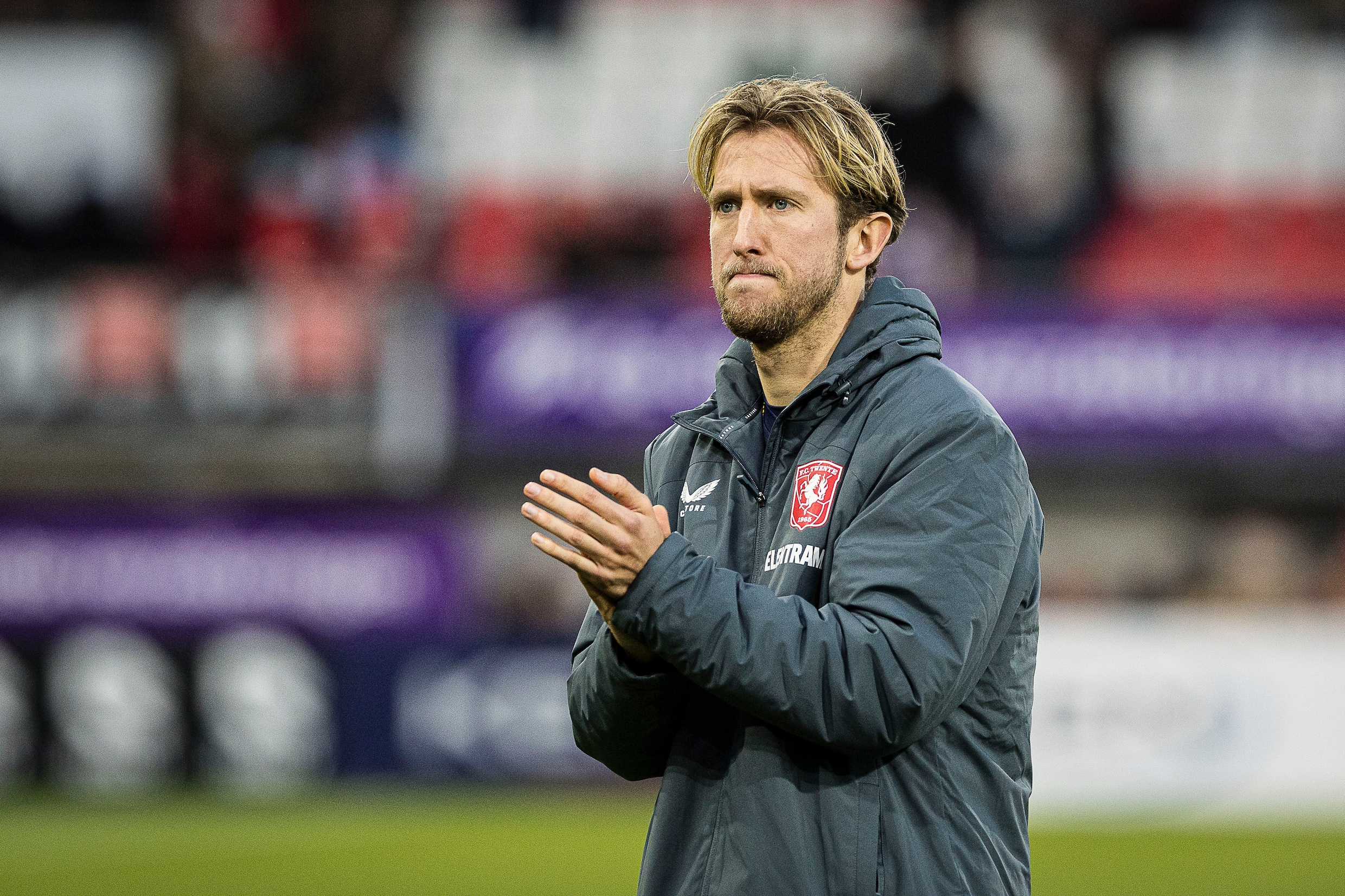 Achter de bal blijven was Vlaps enige taak, Vlap bleef consequent voor ...