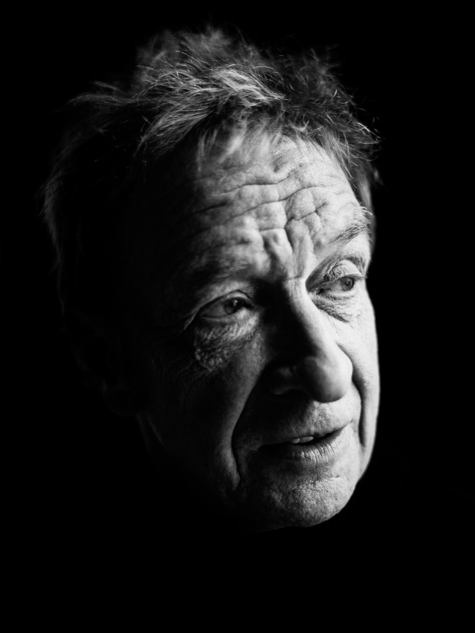 Recensie Nachtcafé: In de muziek van Alex Roeka schijnt de zon meestal ...