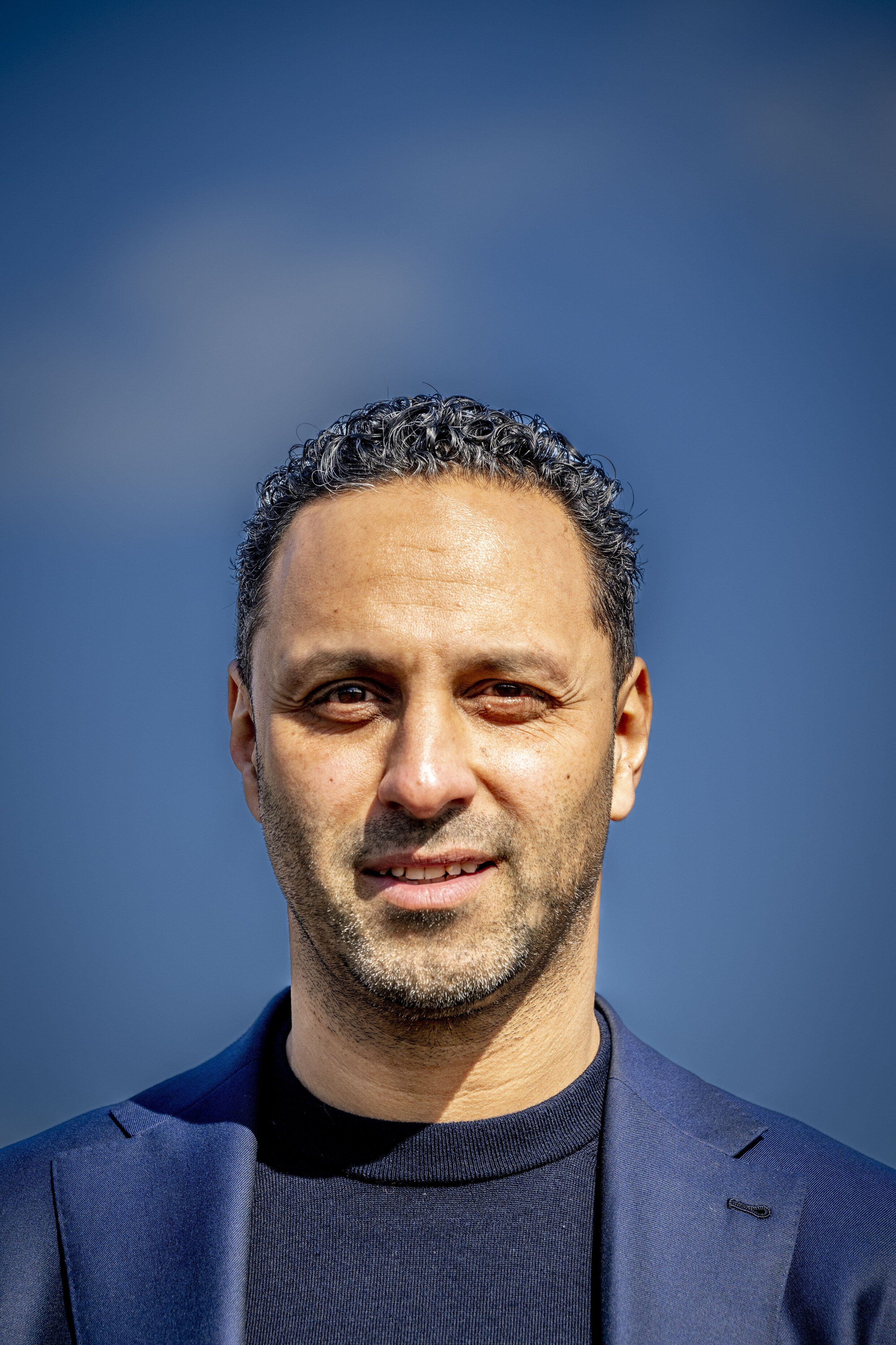 Khalid Kasem gaf omkoping toe aan Peter R. de Vries, presentator legt werk neer | Het Parool