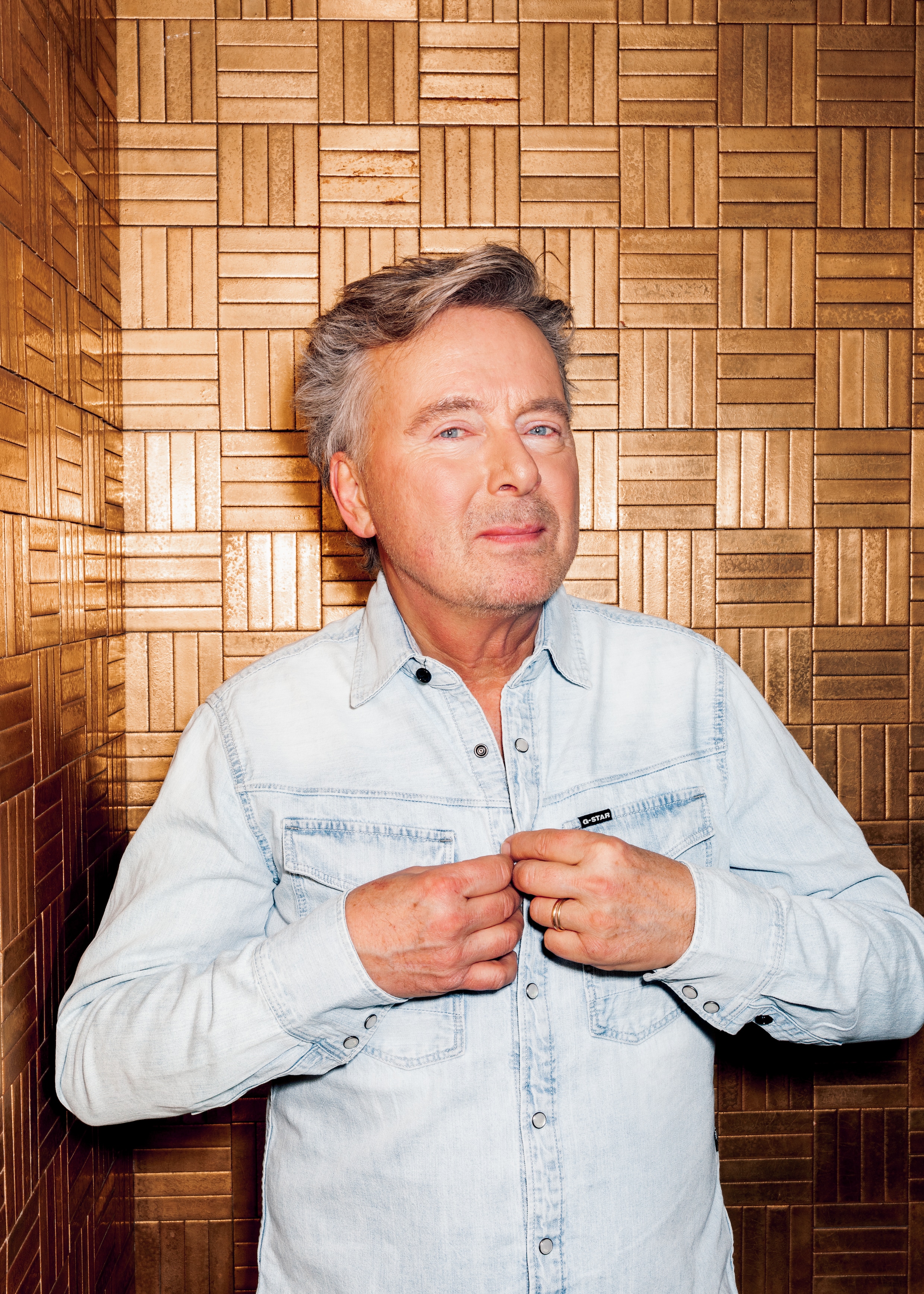 Bert van Leeuwen presenteert al 25 jaar Het familiediner: ‘Af en toe ...
