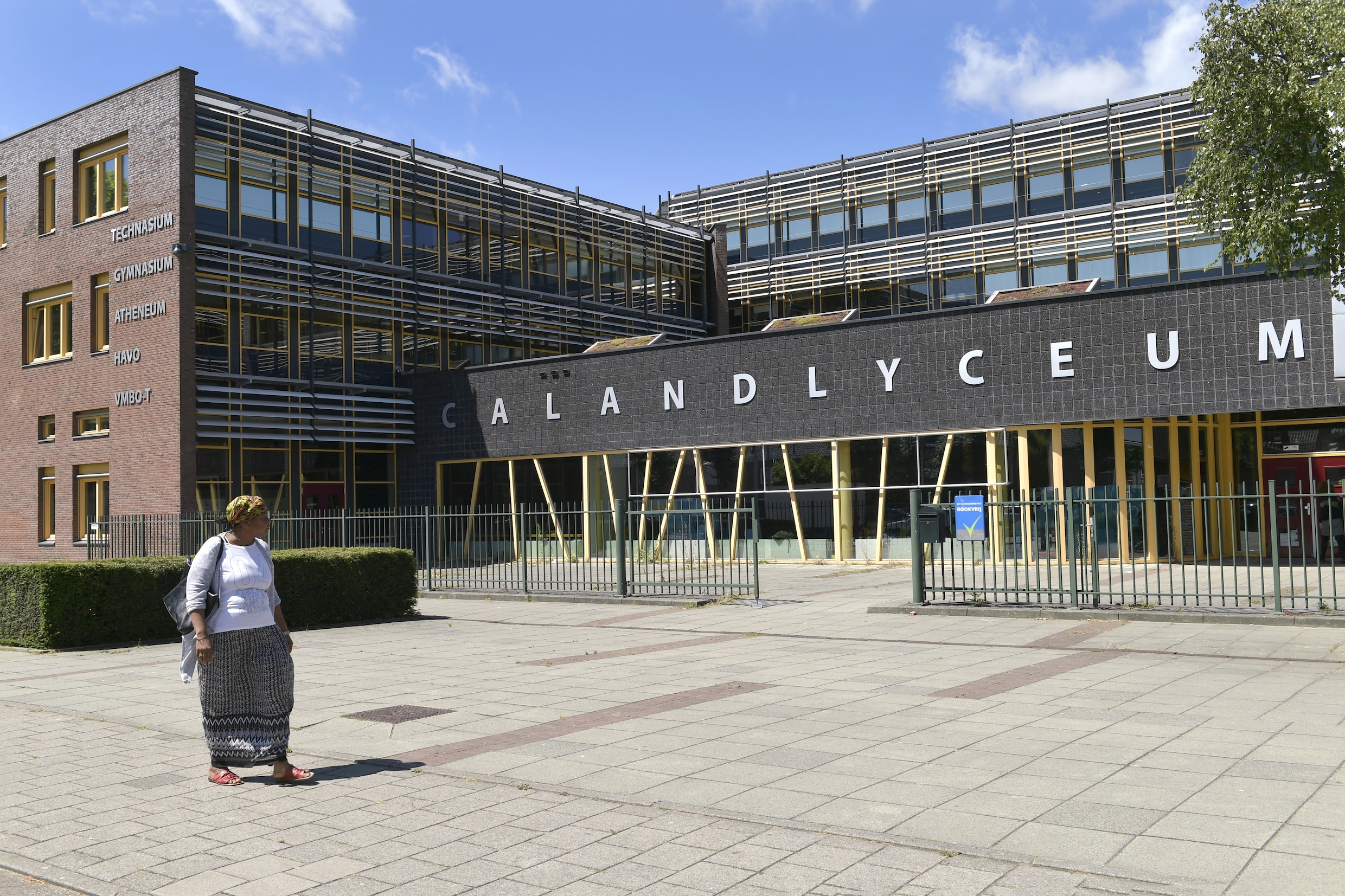 Leegloop op Calandlyceum in Amsterdam: helft medewerkers weg, mede uit ...