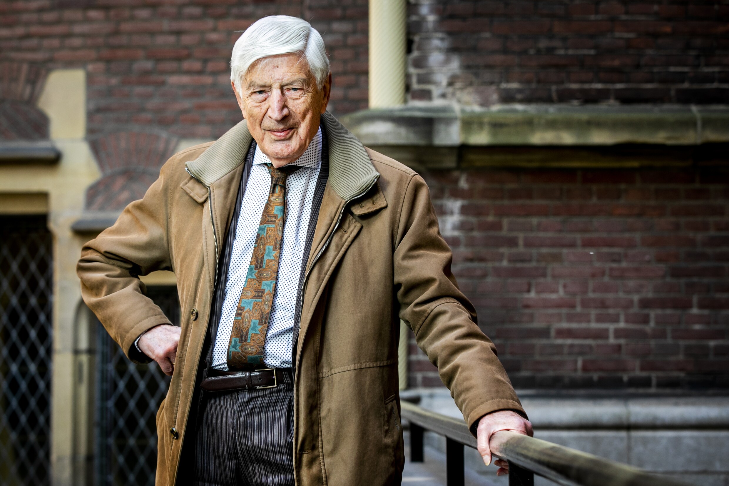 Oud-premier Dries van Agt (93) overleden: ‘Hij stierf hand in hand ...