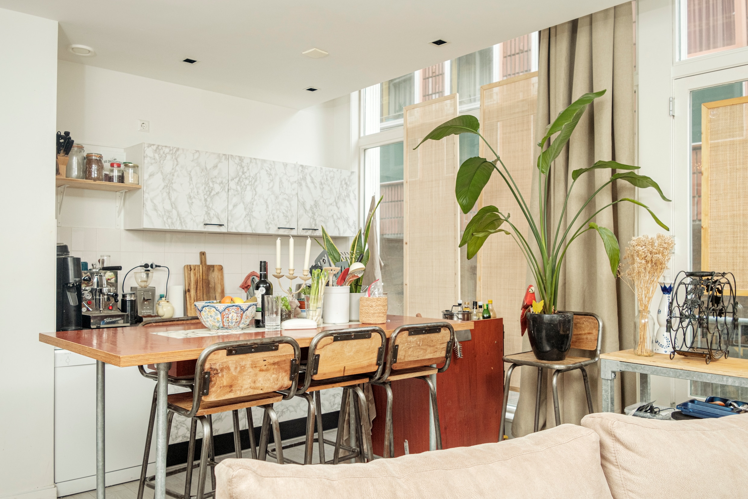 Nicole (30) leeft na een burn-out uit haar koffer: ‘Ik ben in negen ...