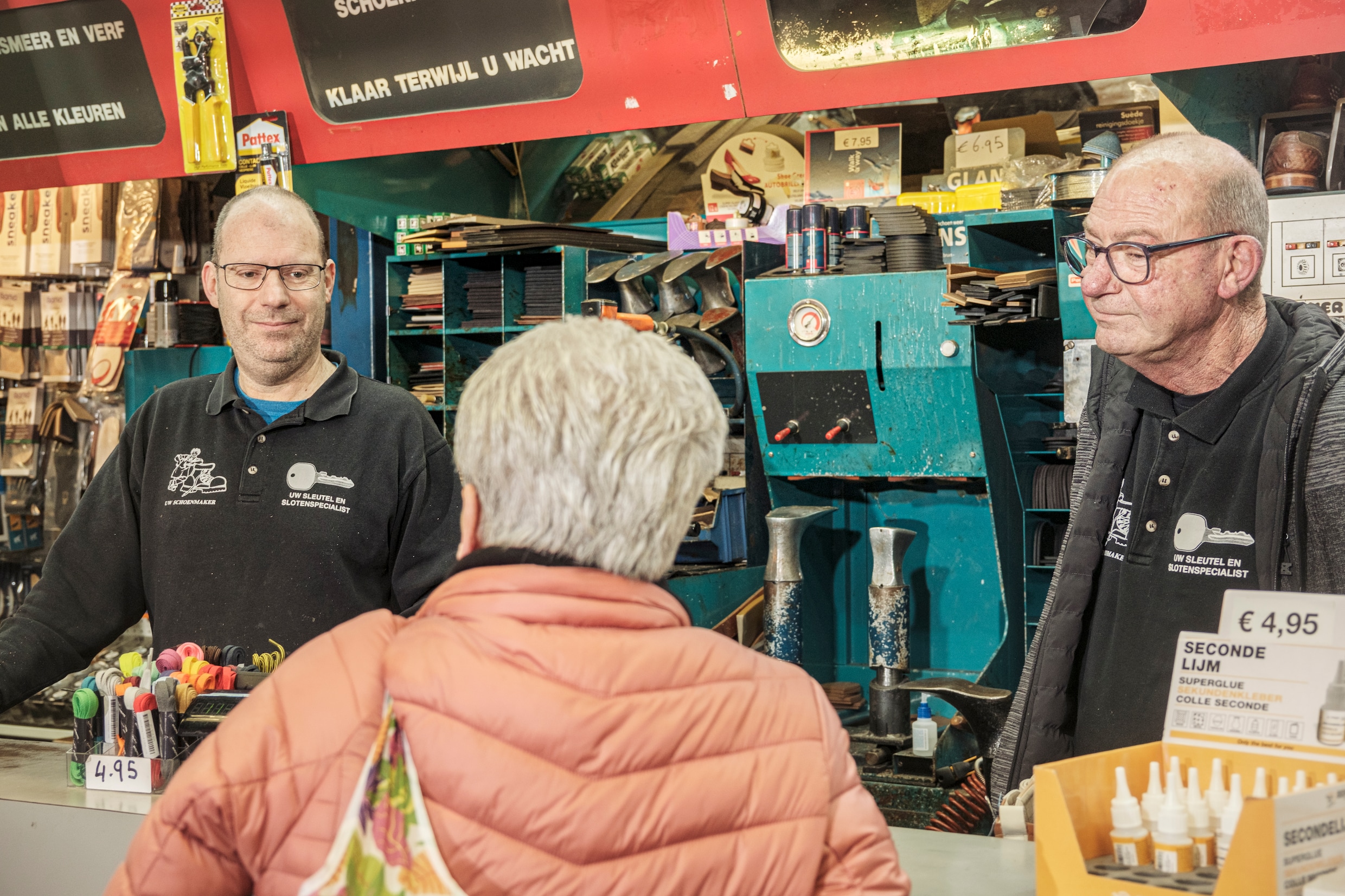 Broers Jan, Joop en Michel bestieren al bijna 40 jaar de Sleutelhal in ...