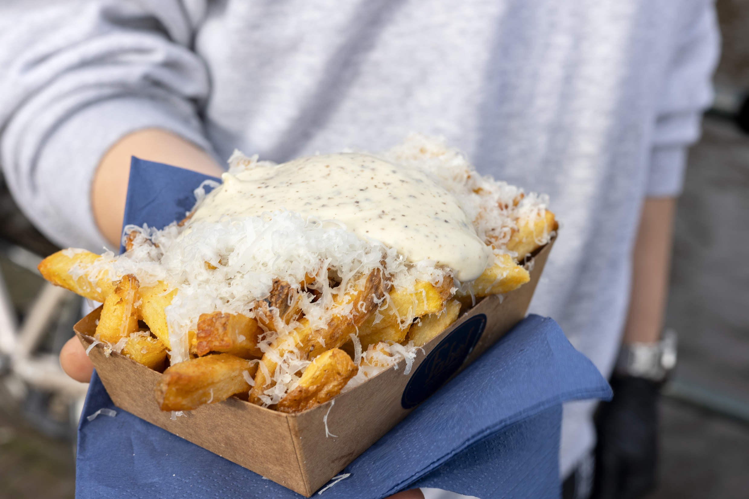 Saus erop, niet ernaast: 9 adressen voor smerig lekkere loaded fries in ...
