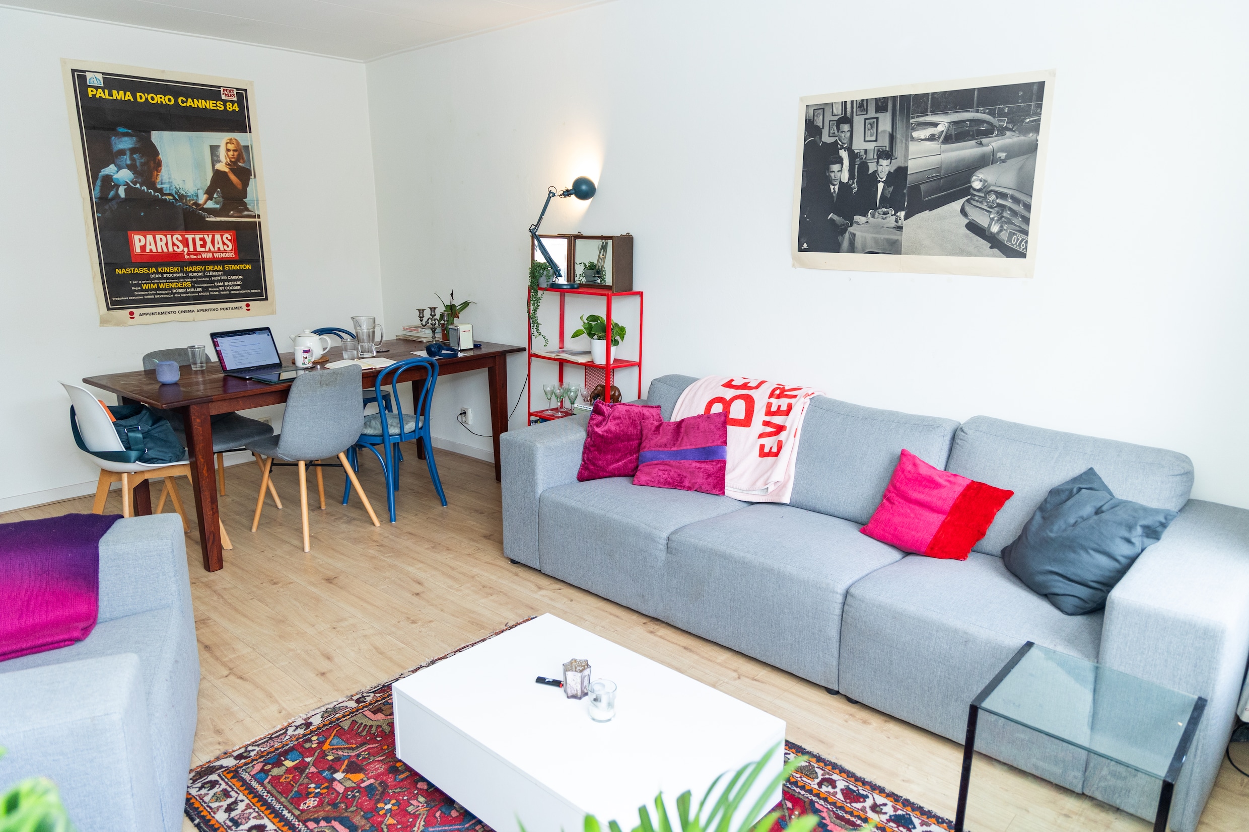 Zij betalen torenhoge bedragen voor hun kamer in Amsterdam: ‘1054 euro ...