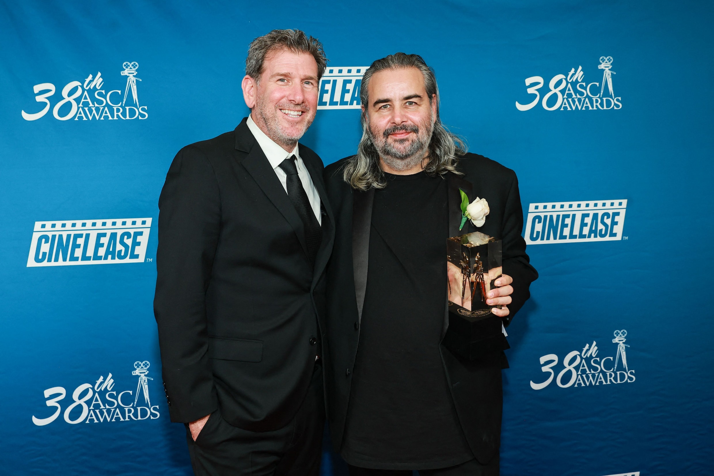 Cameraman Hoyte van Hoytema wint cinematografieprijs voor Oppenheimer ...