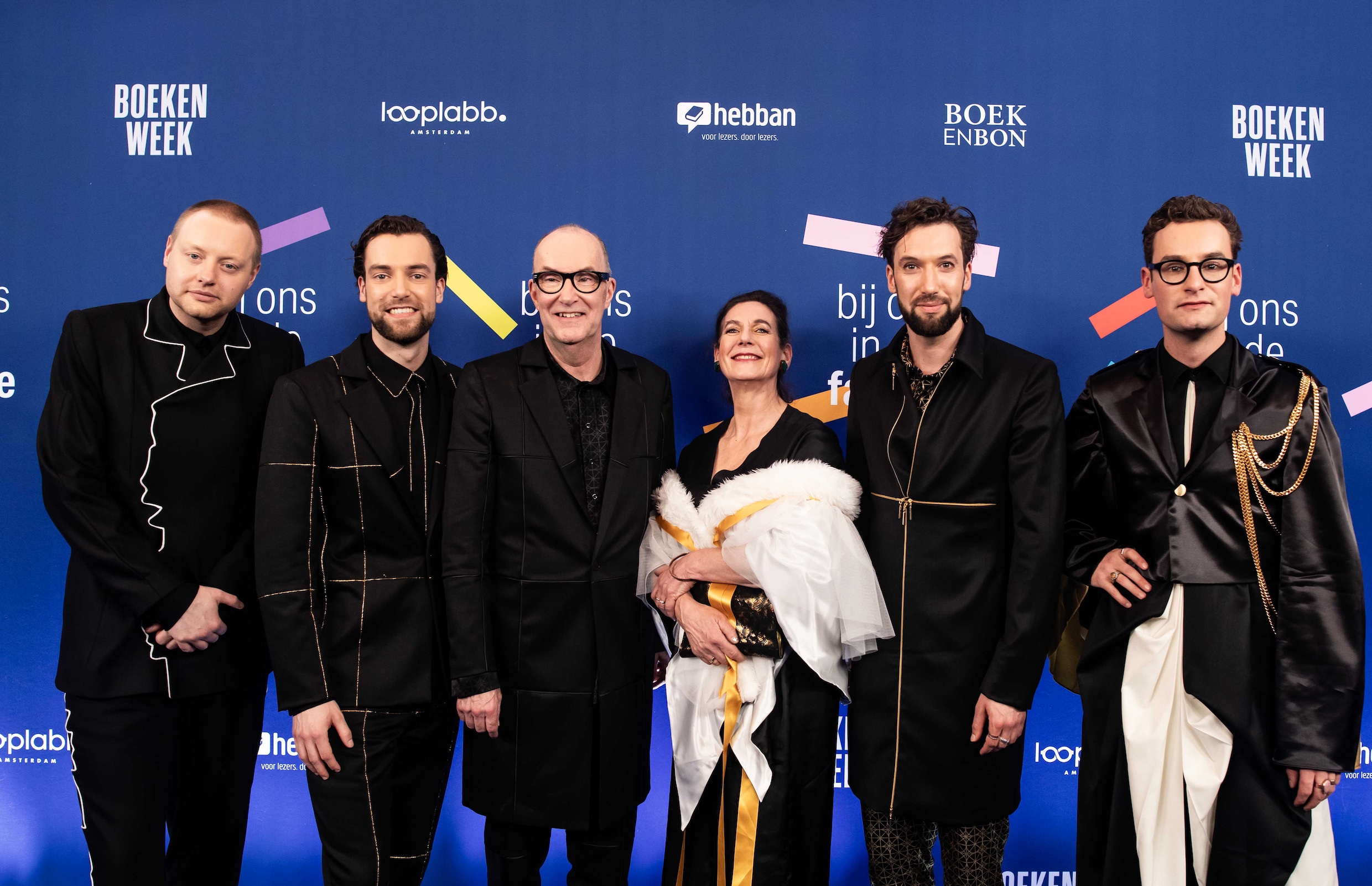 Zes Chabotten op de rode loper, Boekenweek 2024 afgetrapt in ITA | Het ...