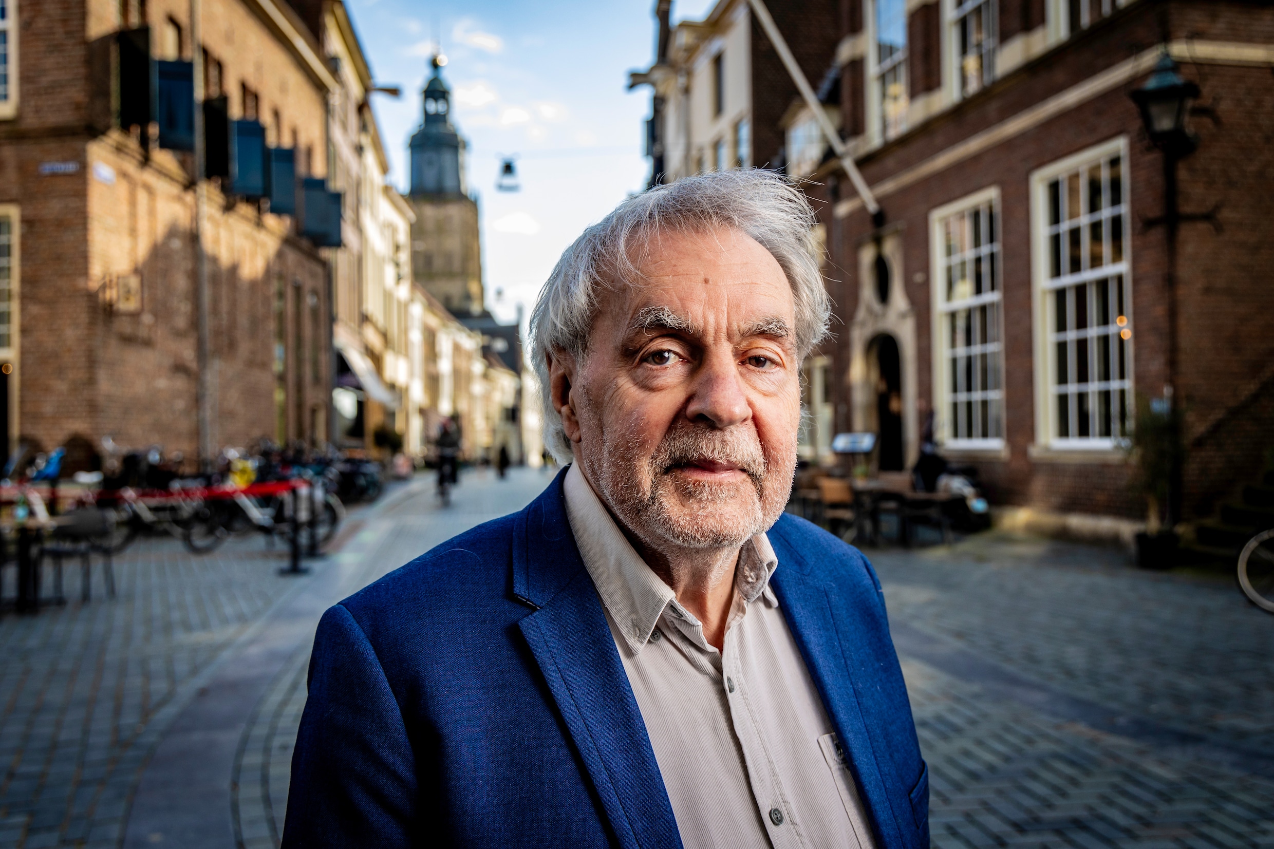 Als tiener protesteerde Roel van Duijn tegen de atoombom, nu is hij er ...