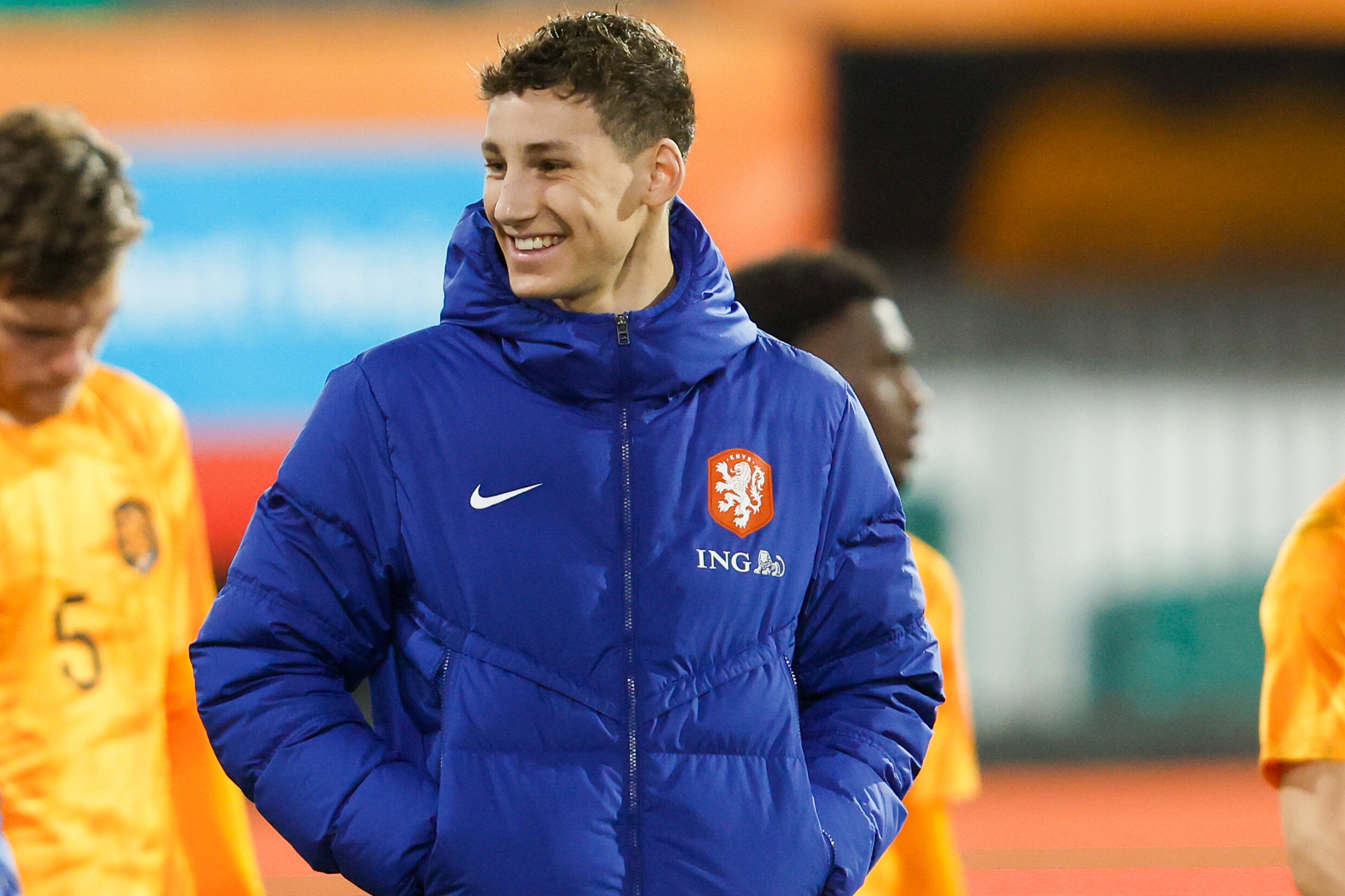 Wie de beste was met wie Thierry Henry, ooit ploeggenoot van Messi, had ...