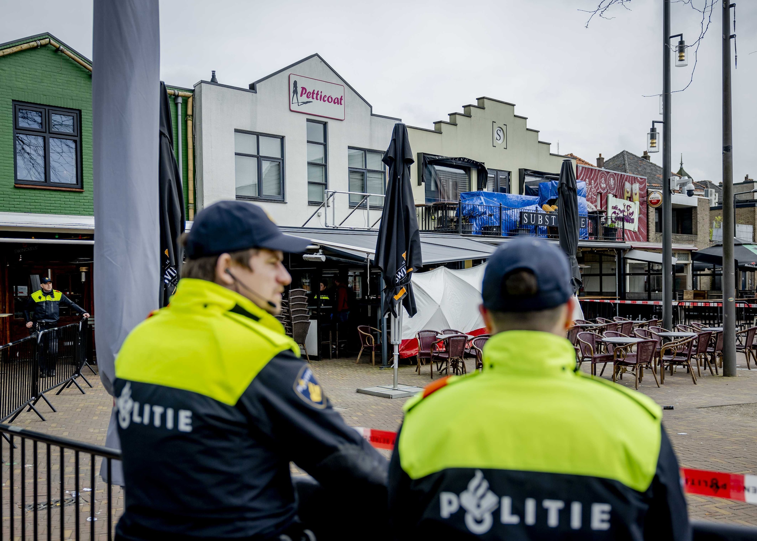 Negen uur durende zenuwslopende gijzeling in café in Ede eindigt met ...