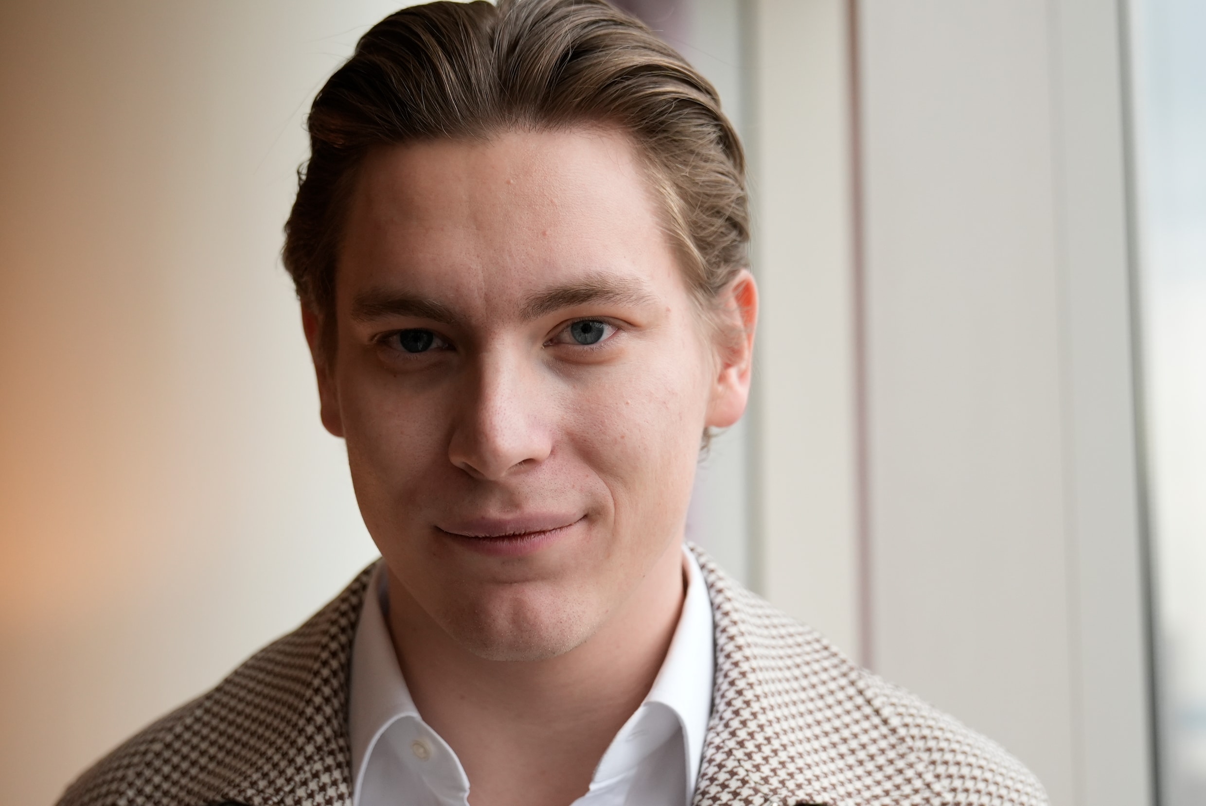 Klaus Mäkelä (28) wordt jongste chef-dirigent ooit bij Chicago Symphony ...