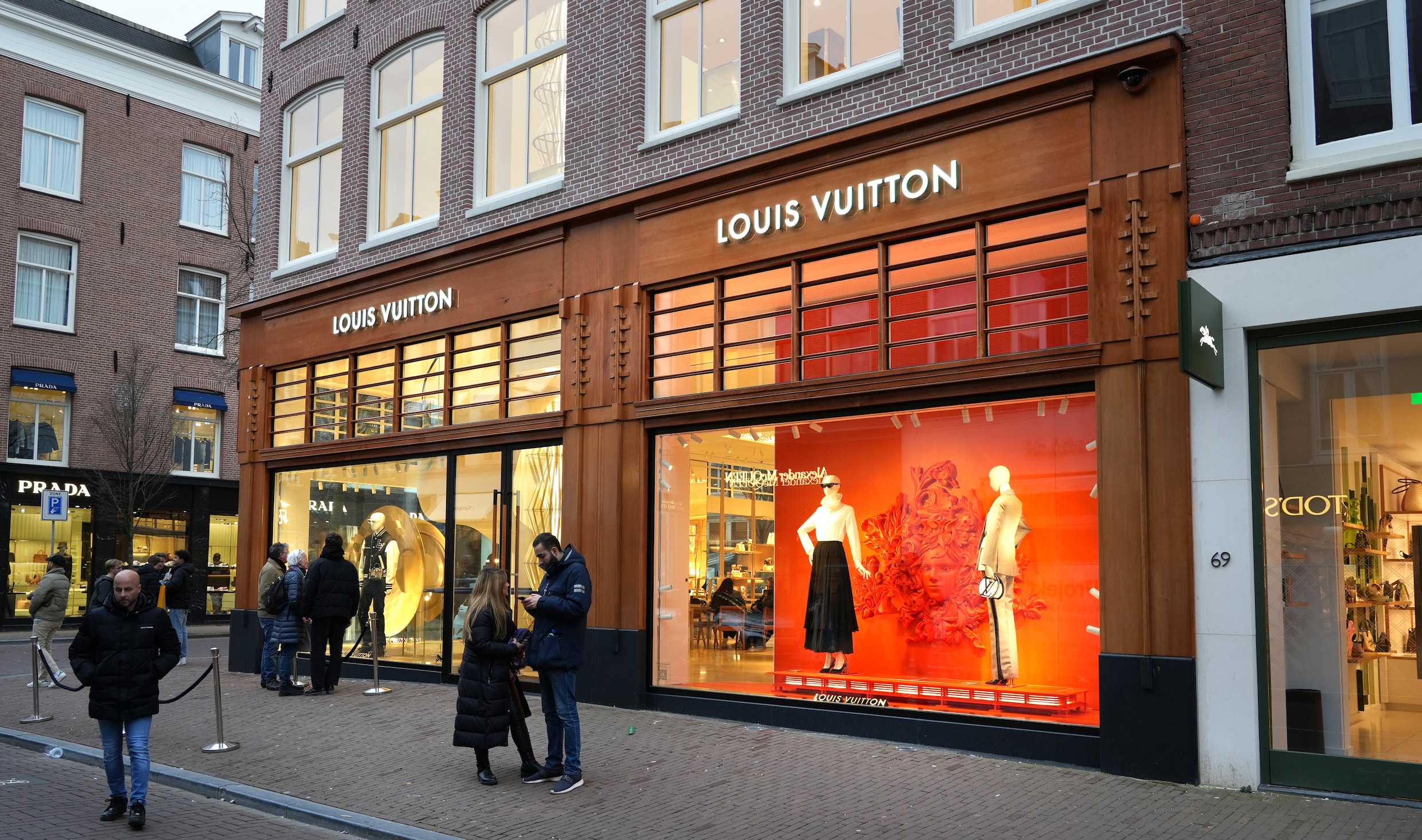 Leefwereld van armste en rijkste Amsterdammers nog verder uit elkaar ...