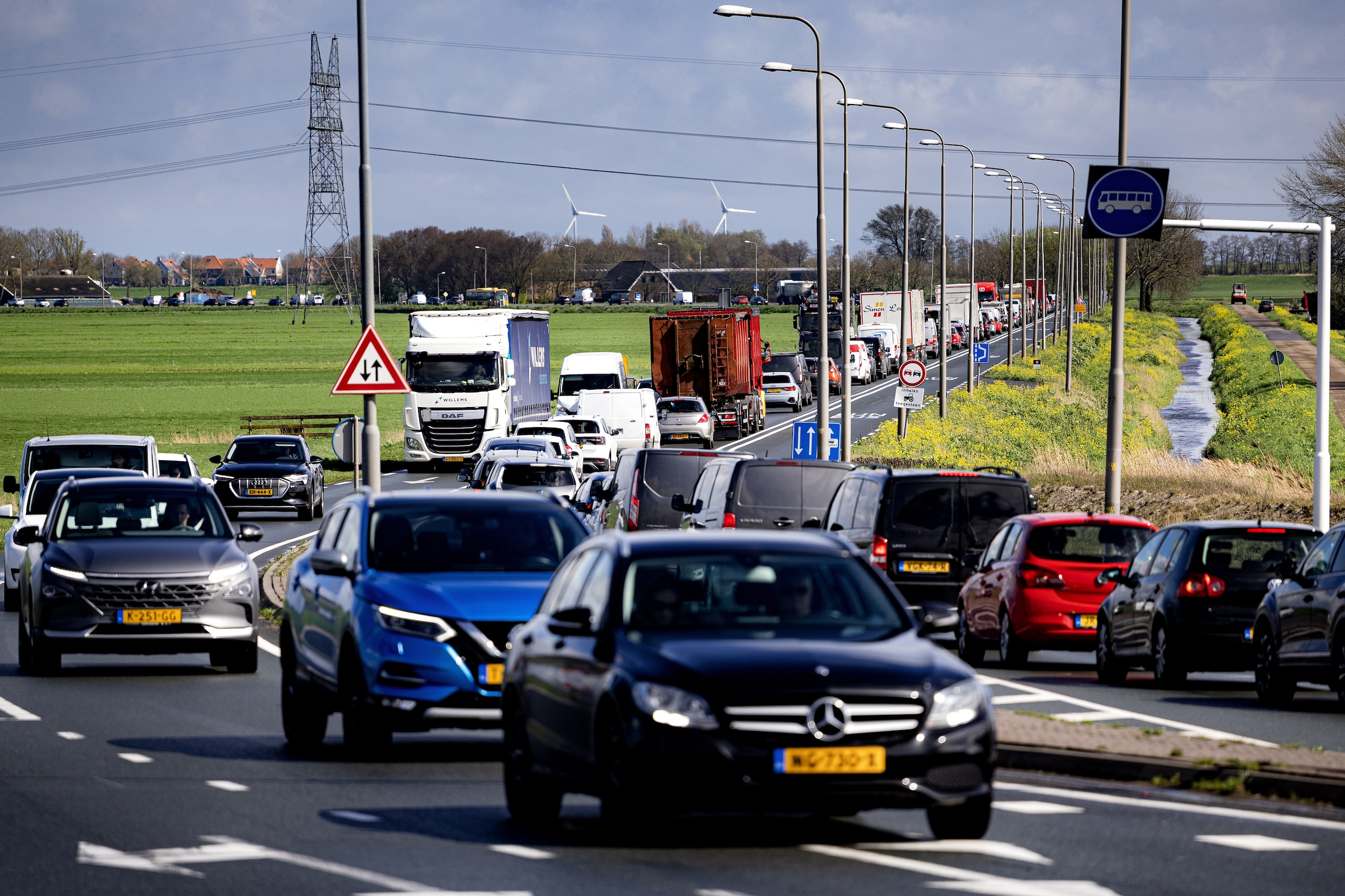 Verkeersdrukte door werk aan brug A7 valt vooralsnog mee | Het Parool