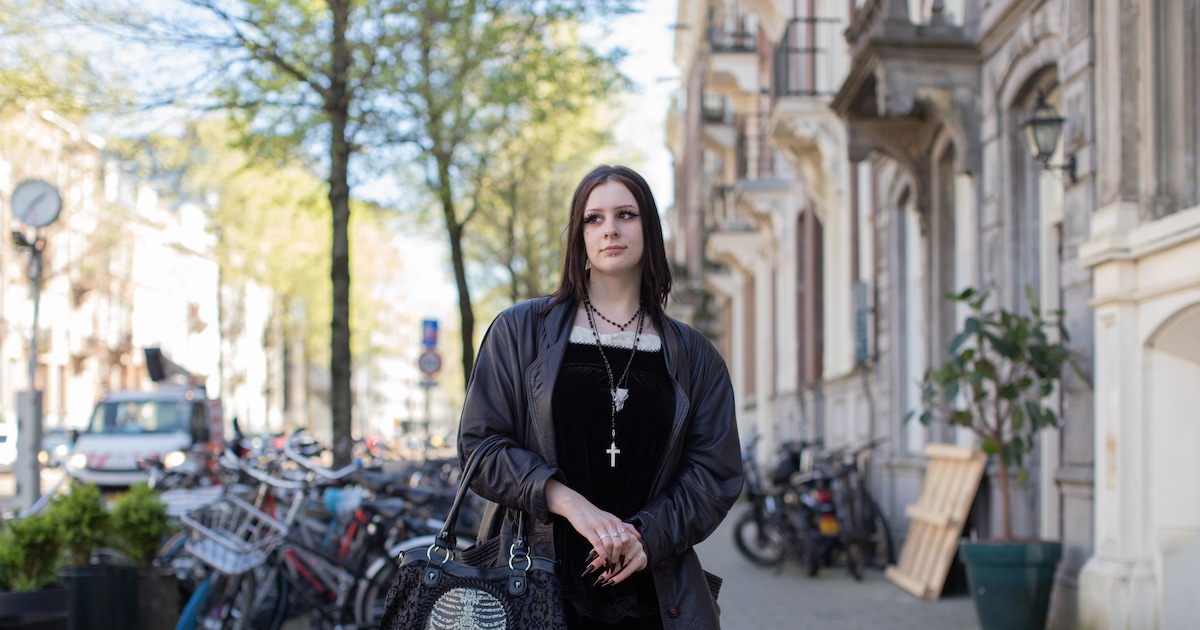 Humans of Amsterdam: ‘Ik heb weleens aan mijn vrienden gevraagd of ze ...