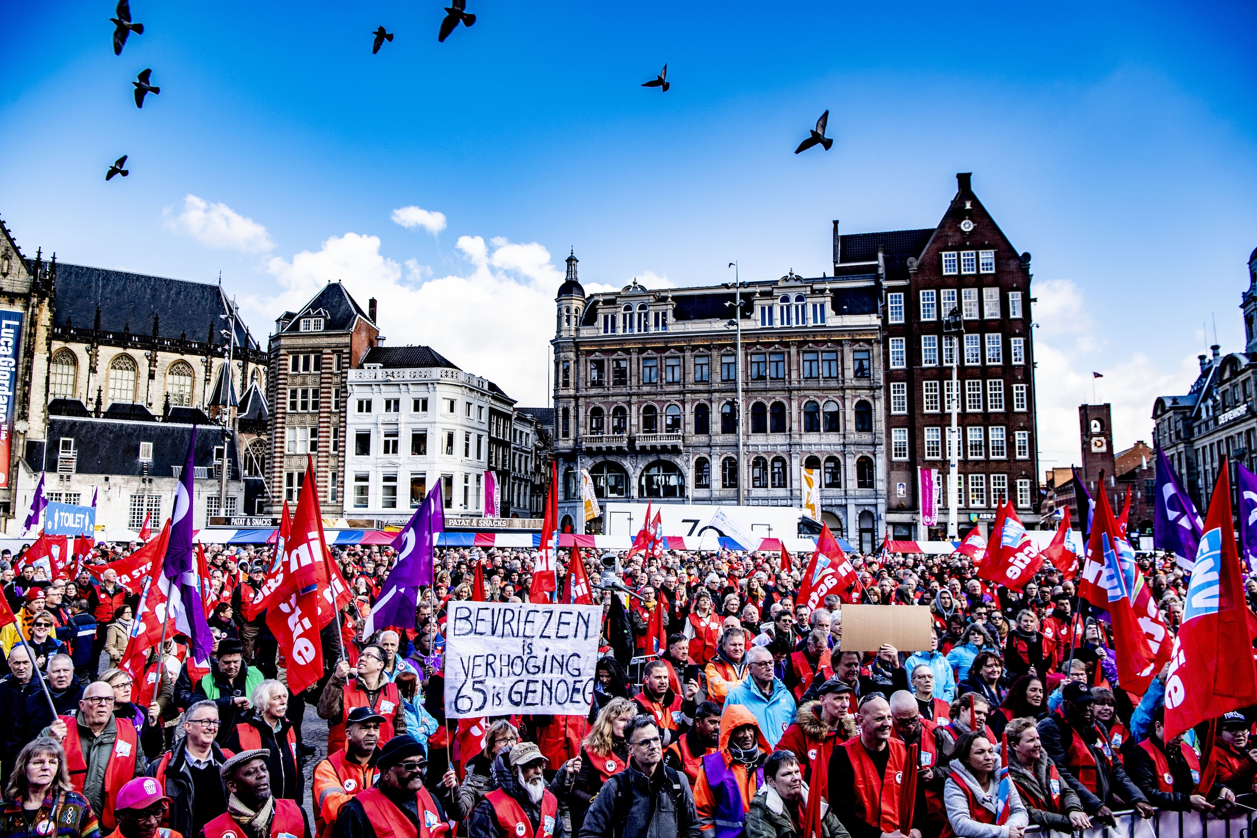 Opgebrand en uitgeblust: steeds meer 60-plussers arbeidsongeschikt door ...