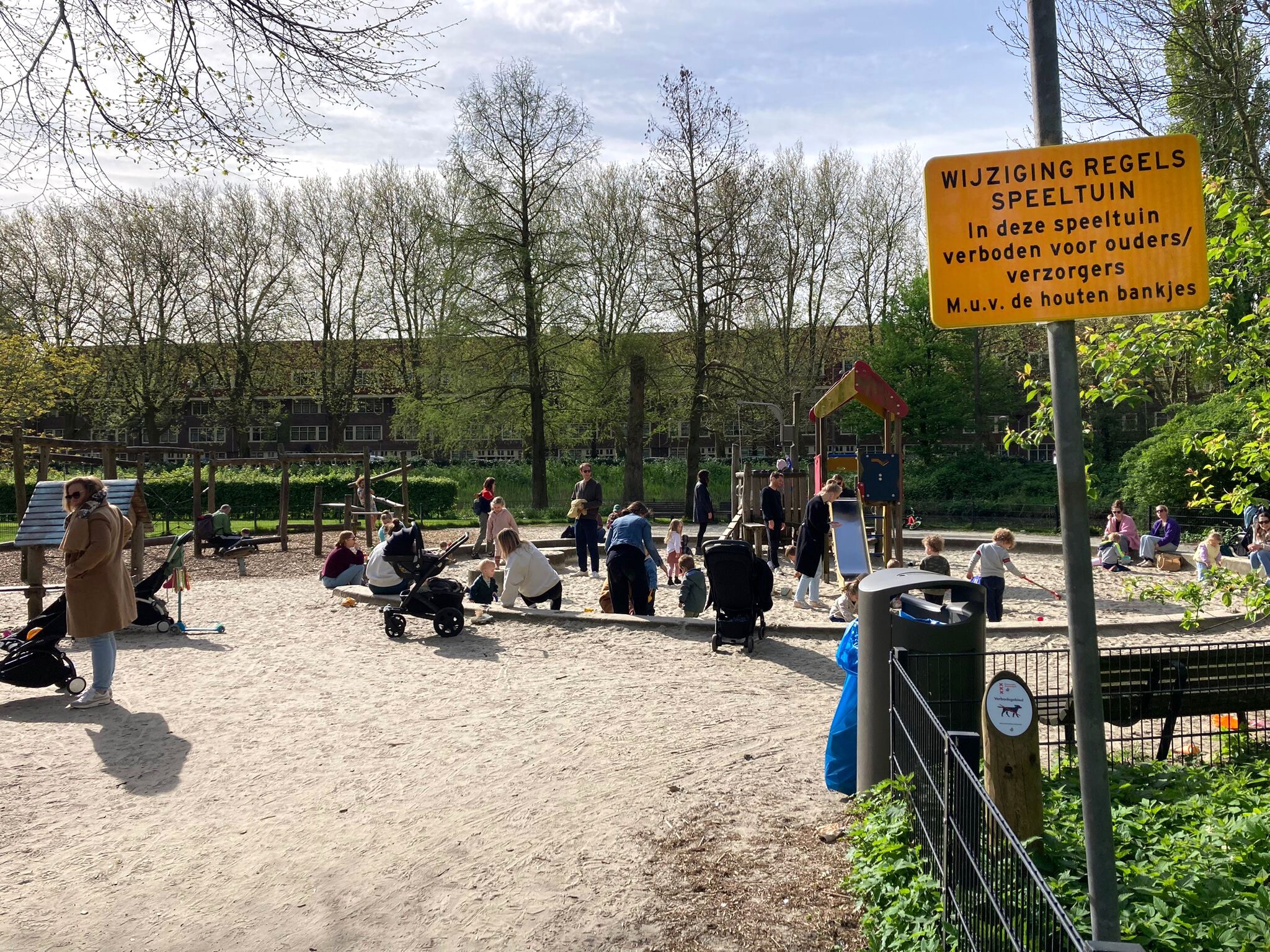 Kunstwerk bij speeltuin Erasmuspark: ‘Misschien dat mensen er aanstoot ...