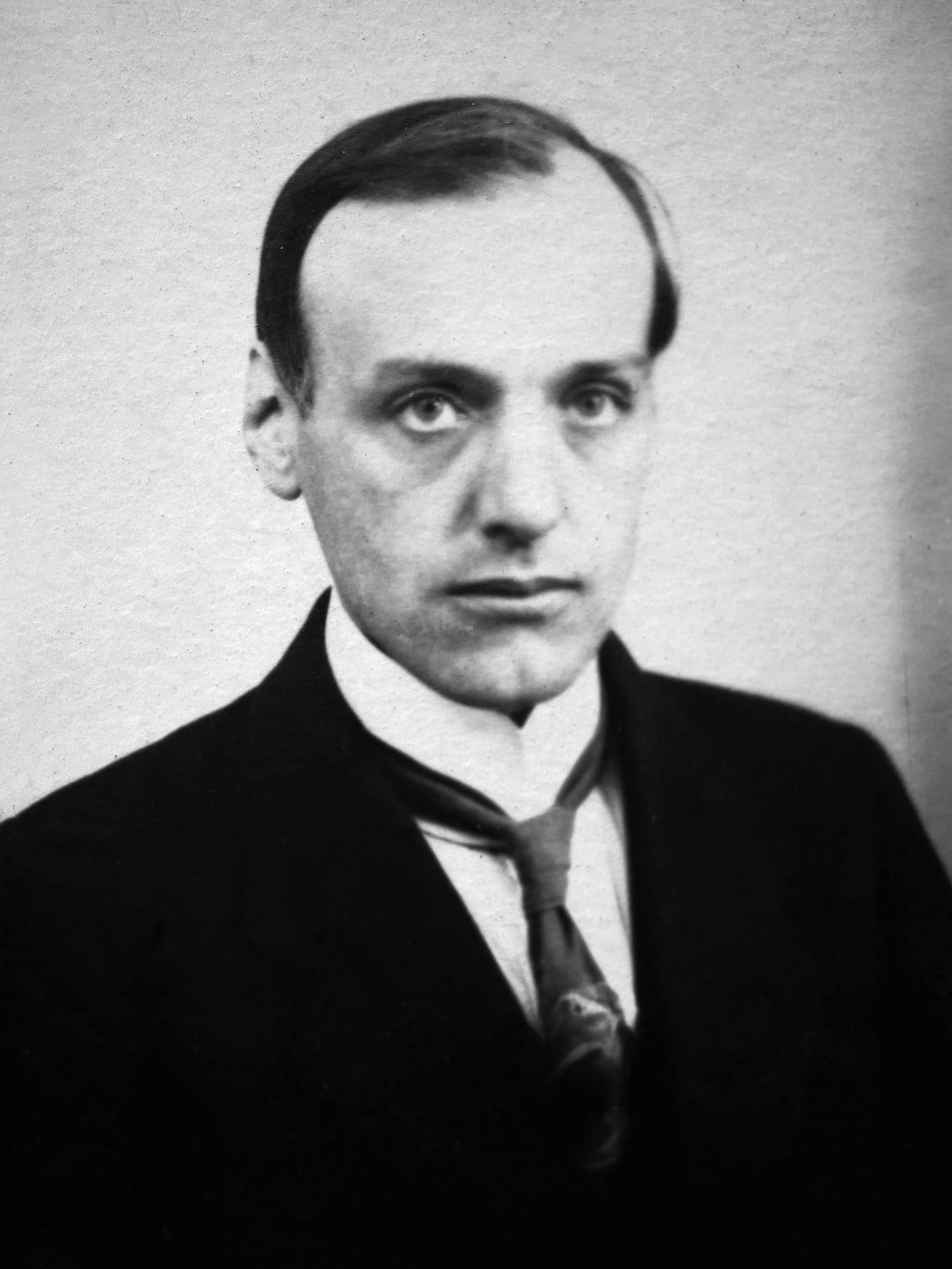 Boekrecensie: Kunstverzamelaar, chirurg en schaker Johannes Esser ligt ...